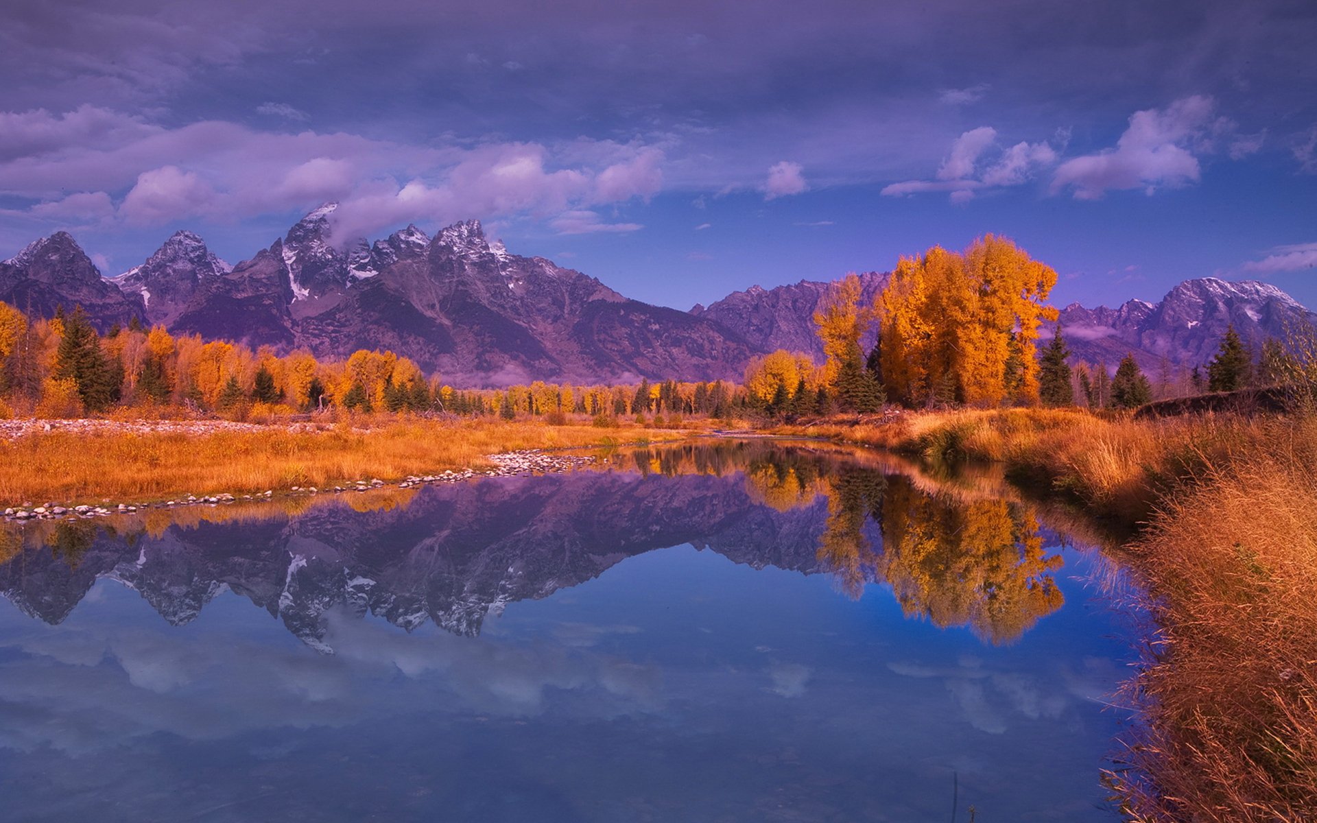 Serene Reflections: Nature's HD Mirror Majesty