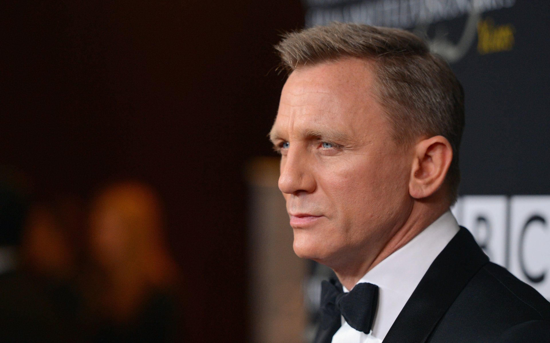 Download English Actor Celebrity Daniel Craig HD Wallpaper