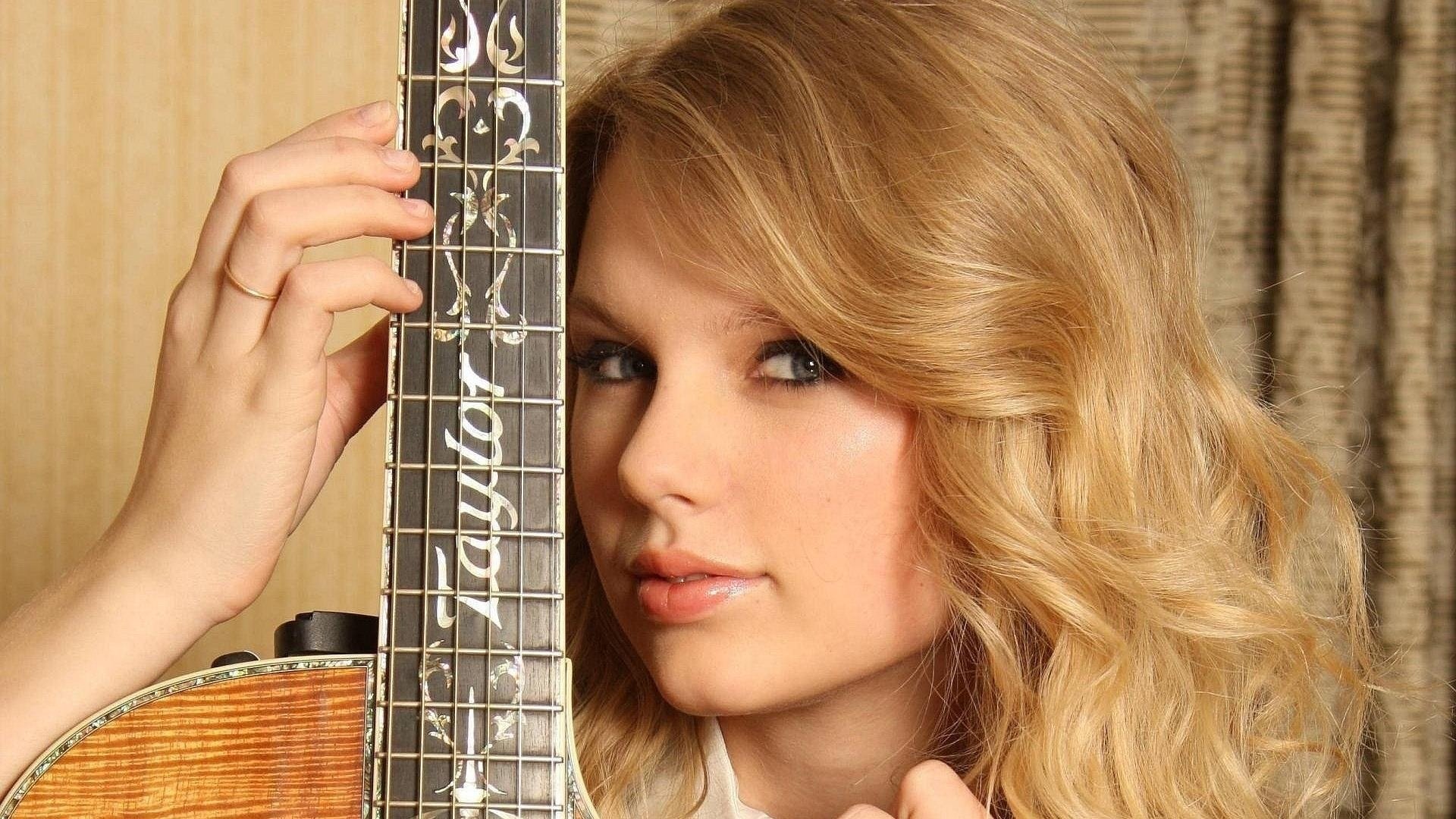 Download Music Taylor Swift HD Wallpaper