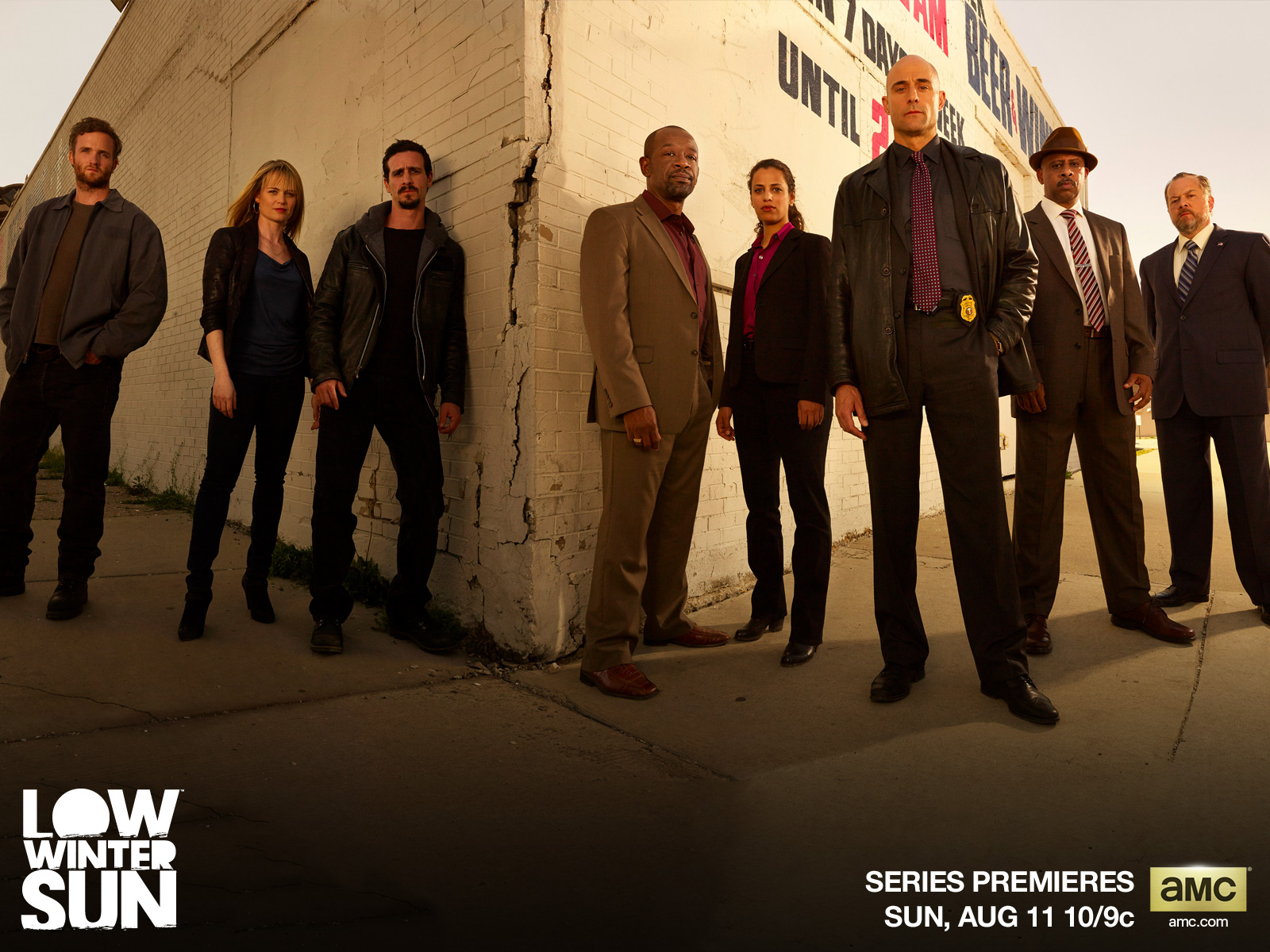 Low Winter Sun (US) Wallpaper