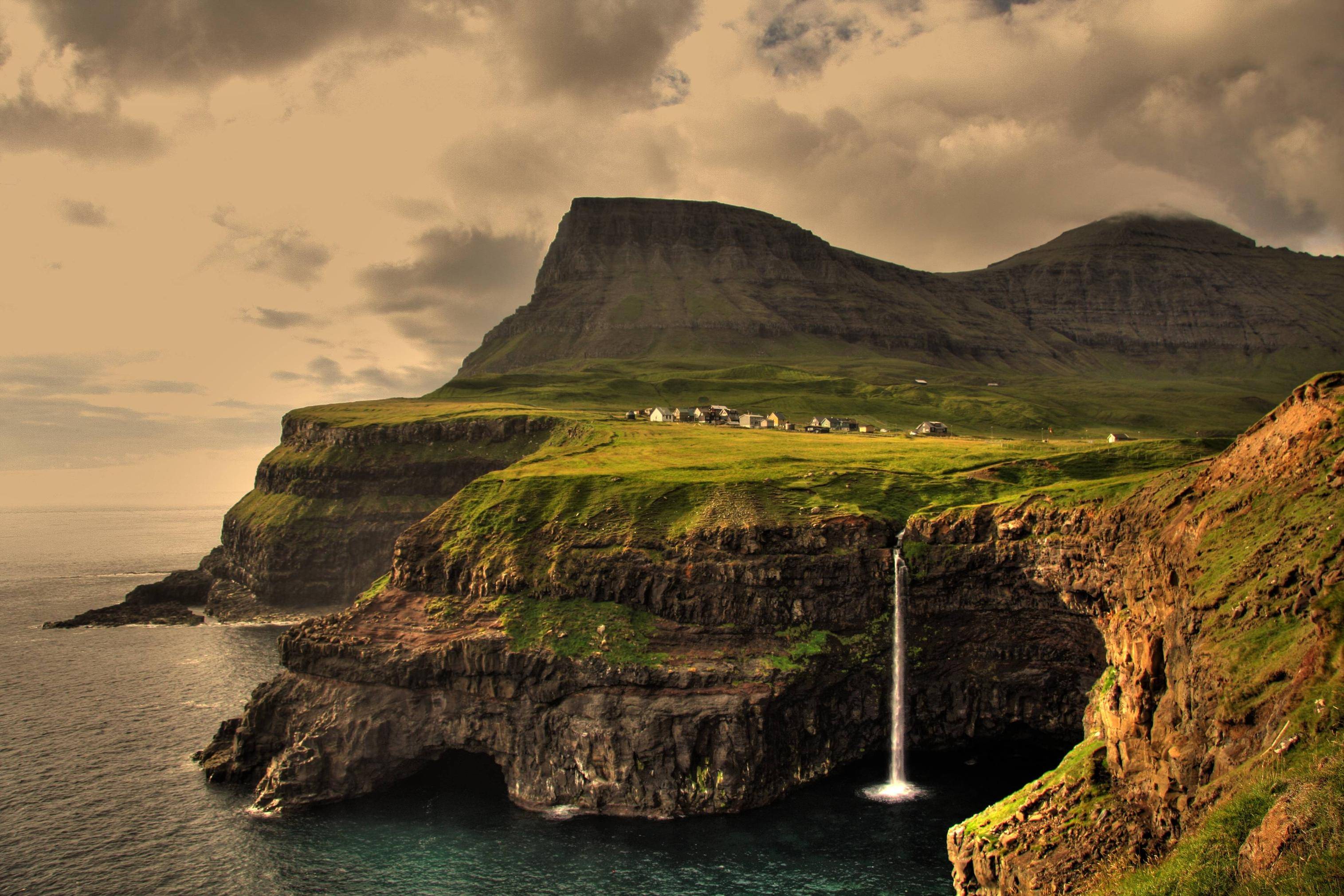 Download Nature Waterfall HD Wallpaper