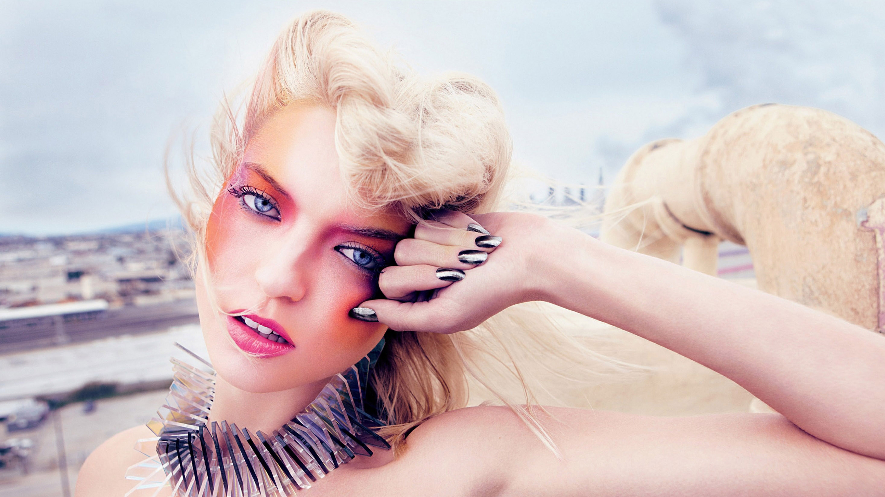 Download American Model Celebrity Martha Hunt HD Wallpaper