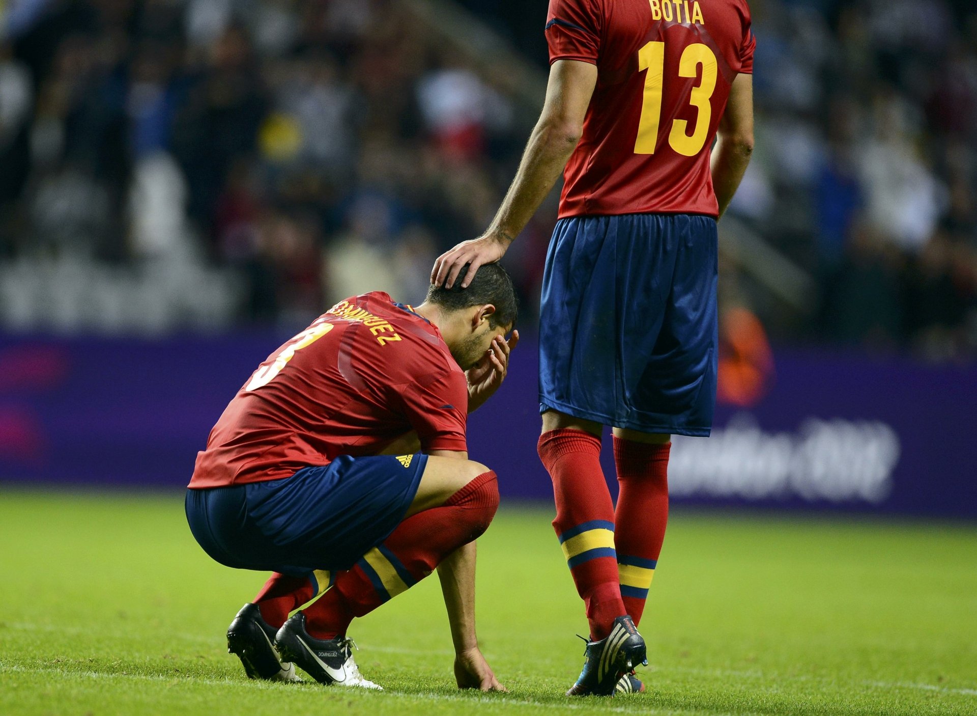 Download Soccer Sports HD Wallpaper | 3500x2563 | Wallpaper Abyss