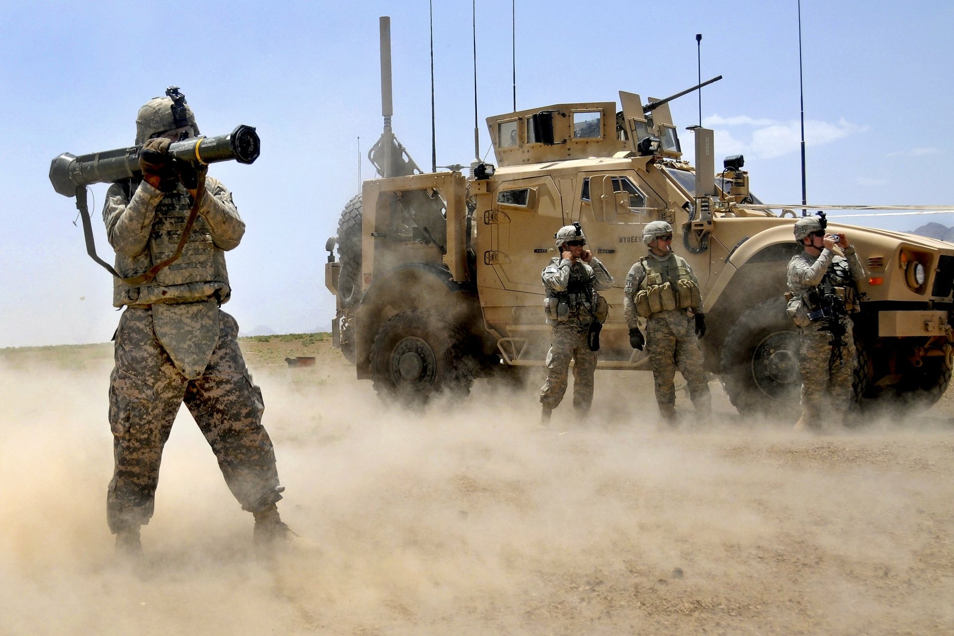 Download Military Soldier HD Wallpaper | 2936x1957 | Wallpaper Abyss