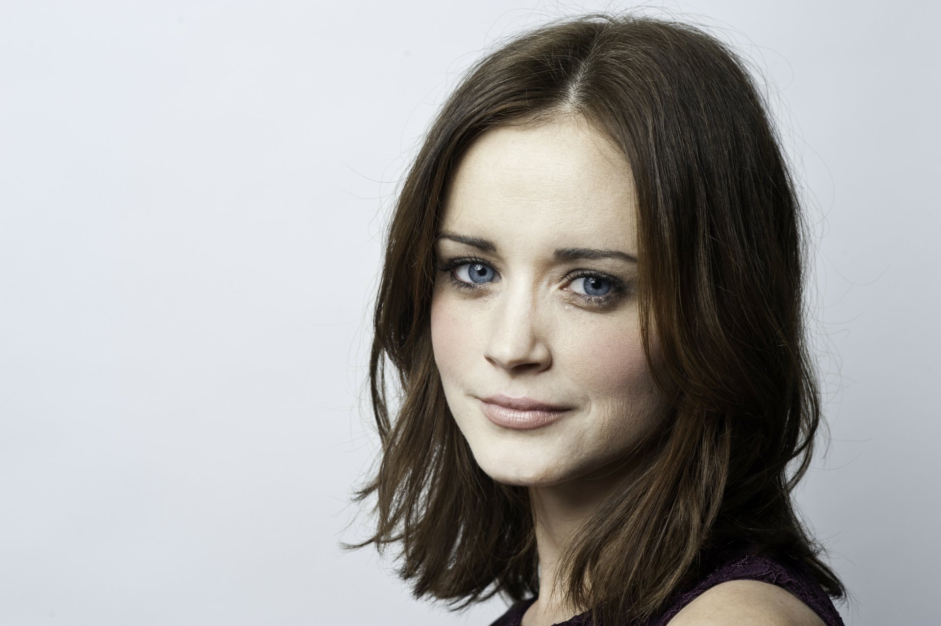 Download Celebrity Alexis Bledel 4k Ultra HD Wallpaper | 4256x2832 ...