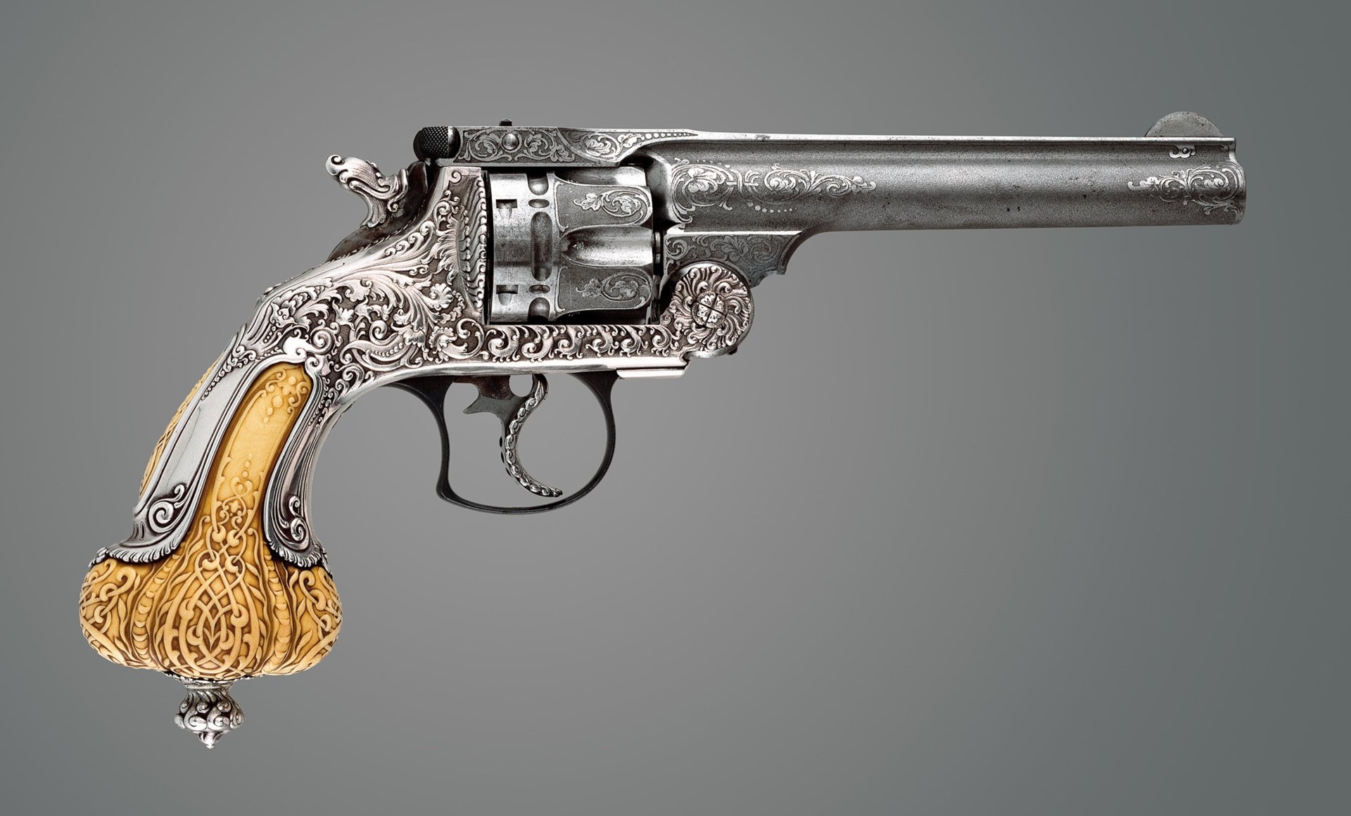 Tiffany Revolver: Stunning 4K Ultra HD Military Artwork