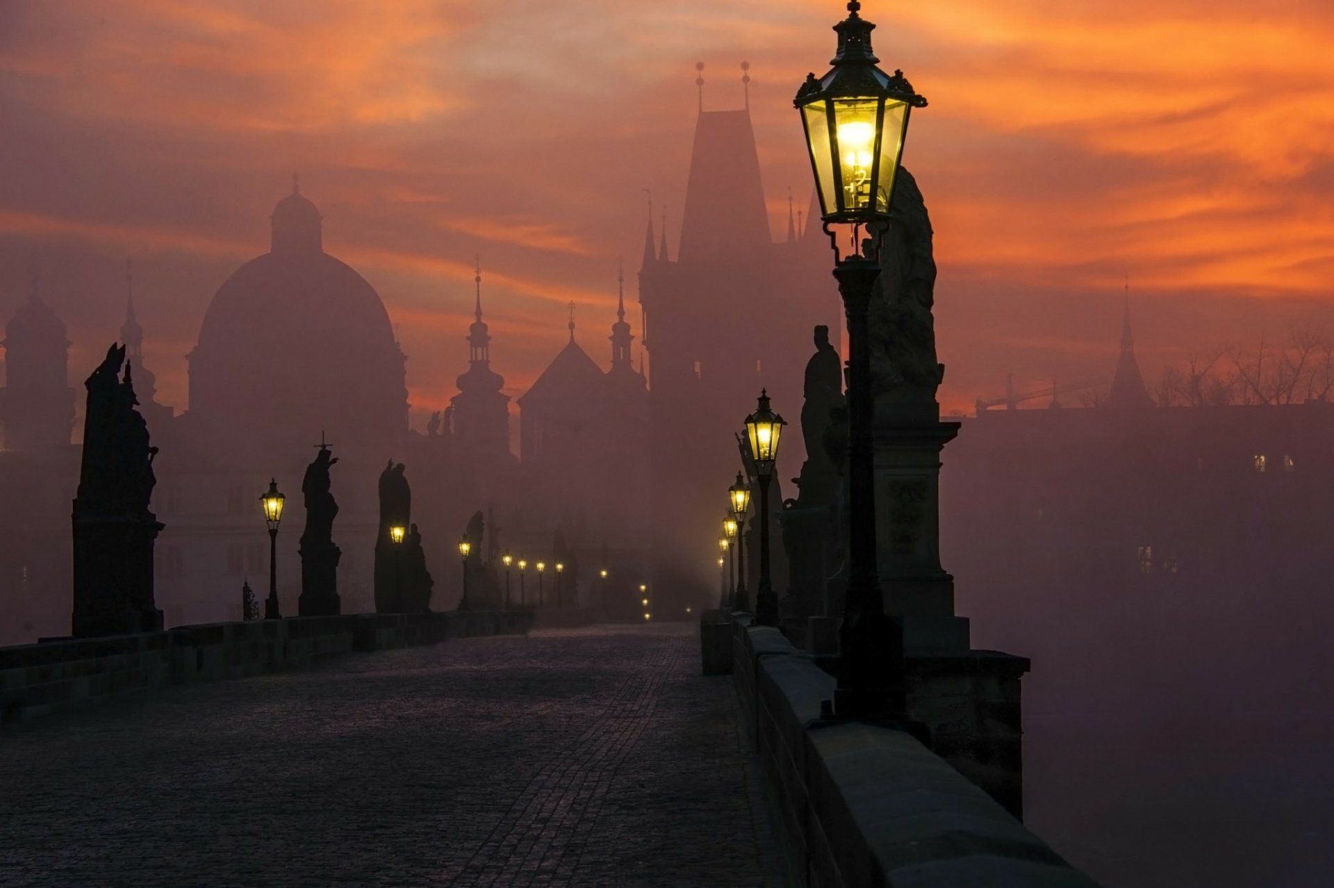 Misty Dawn on Charles Bridge — Prague HD Wallpaper