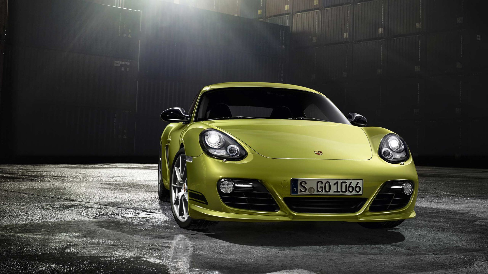 Sleek Green Porsche Cayman R – Stunning HD Car Wallpaper