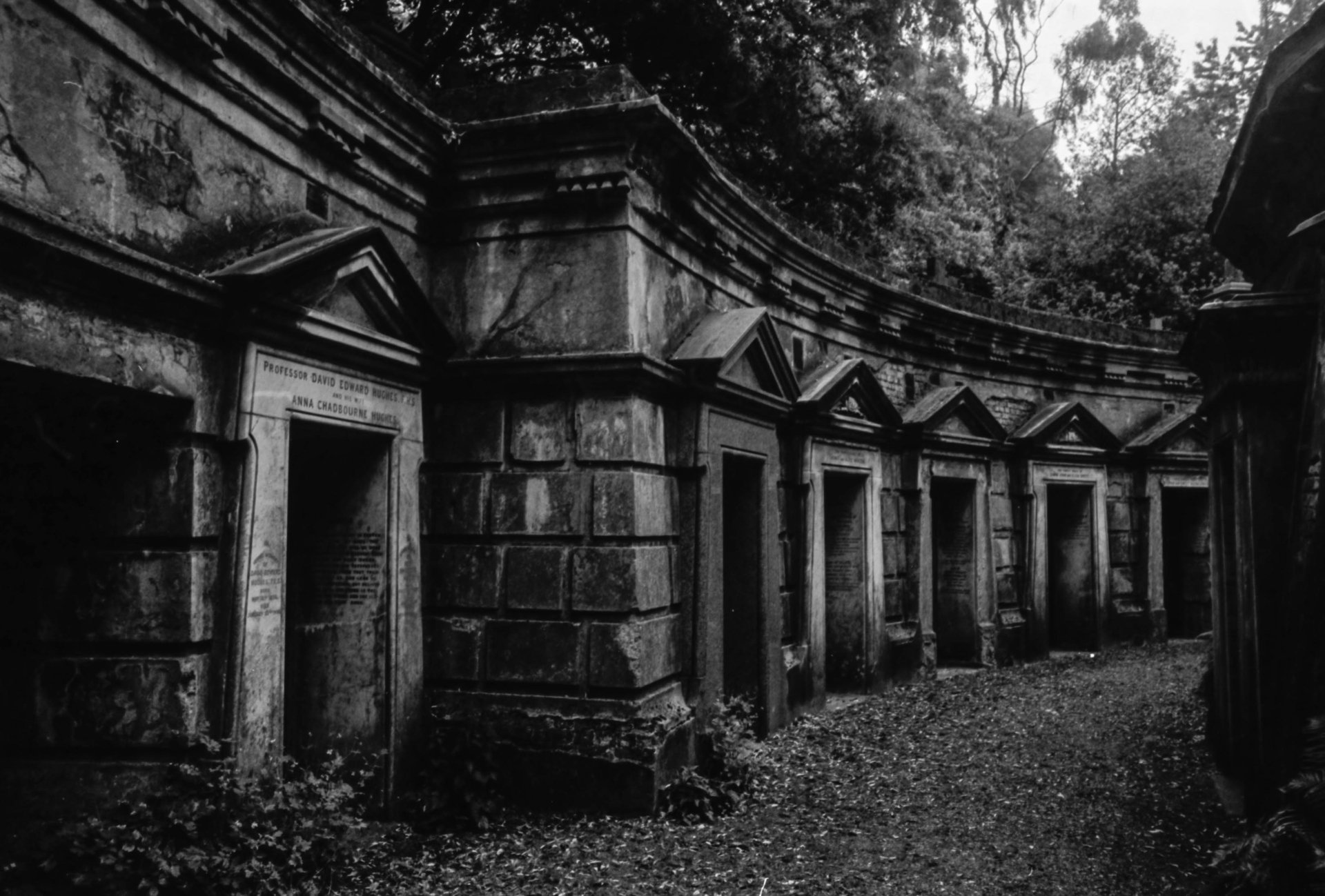 Download Religious Cemetery HD Wallpaper | 3244x2194 | Wallpaper Abyss