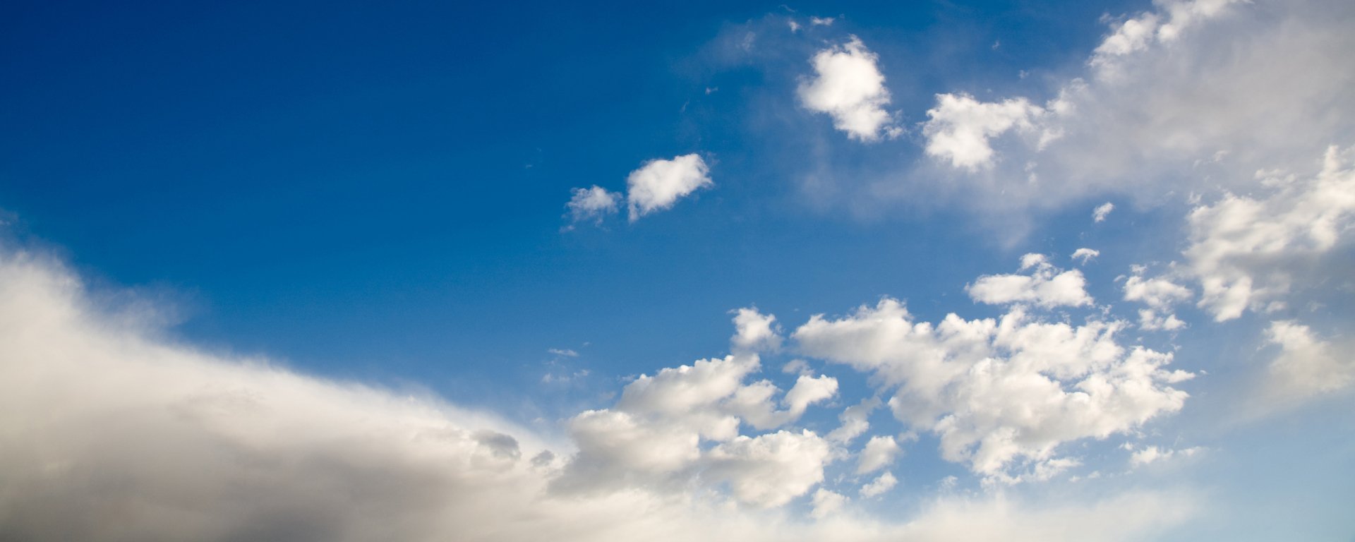 Serene Skies: Stunning HD Nature Cloudscape
