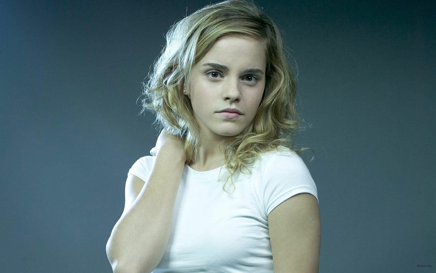 Emma Watson HD Celebrity Portrait Wallpaper | 1680x1050 | Wallpaper Abyss