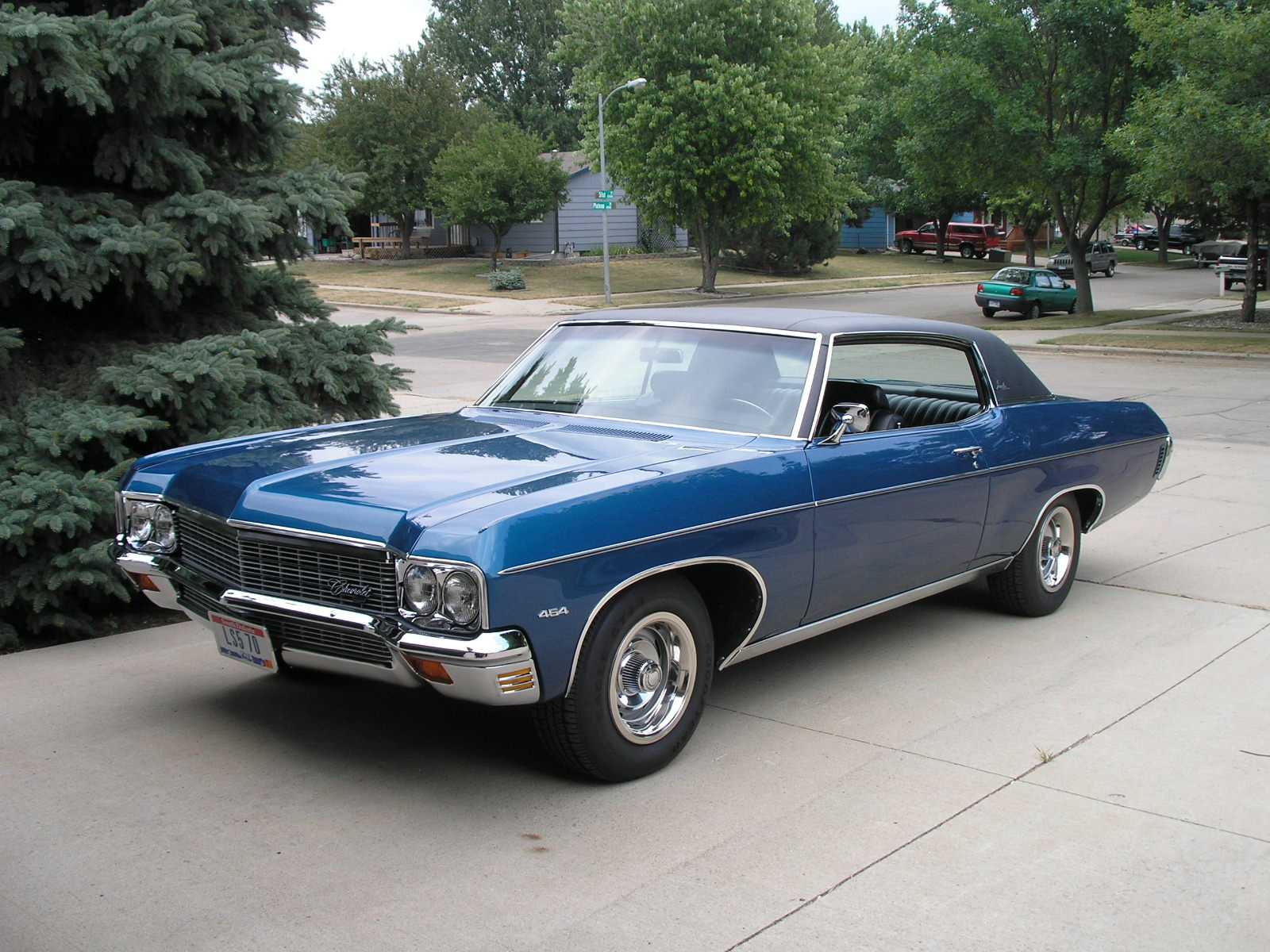 Download Vehicle Chevrolet Impala Wallpaper