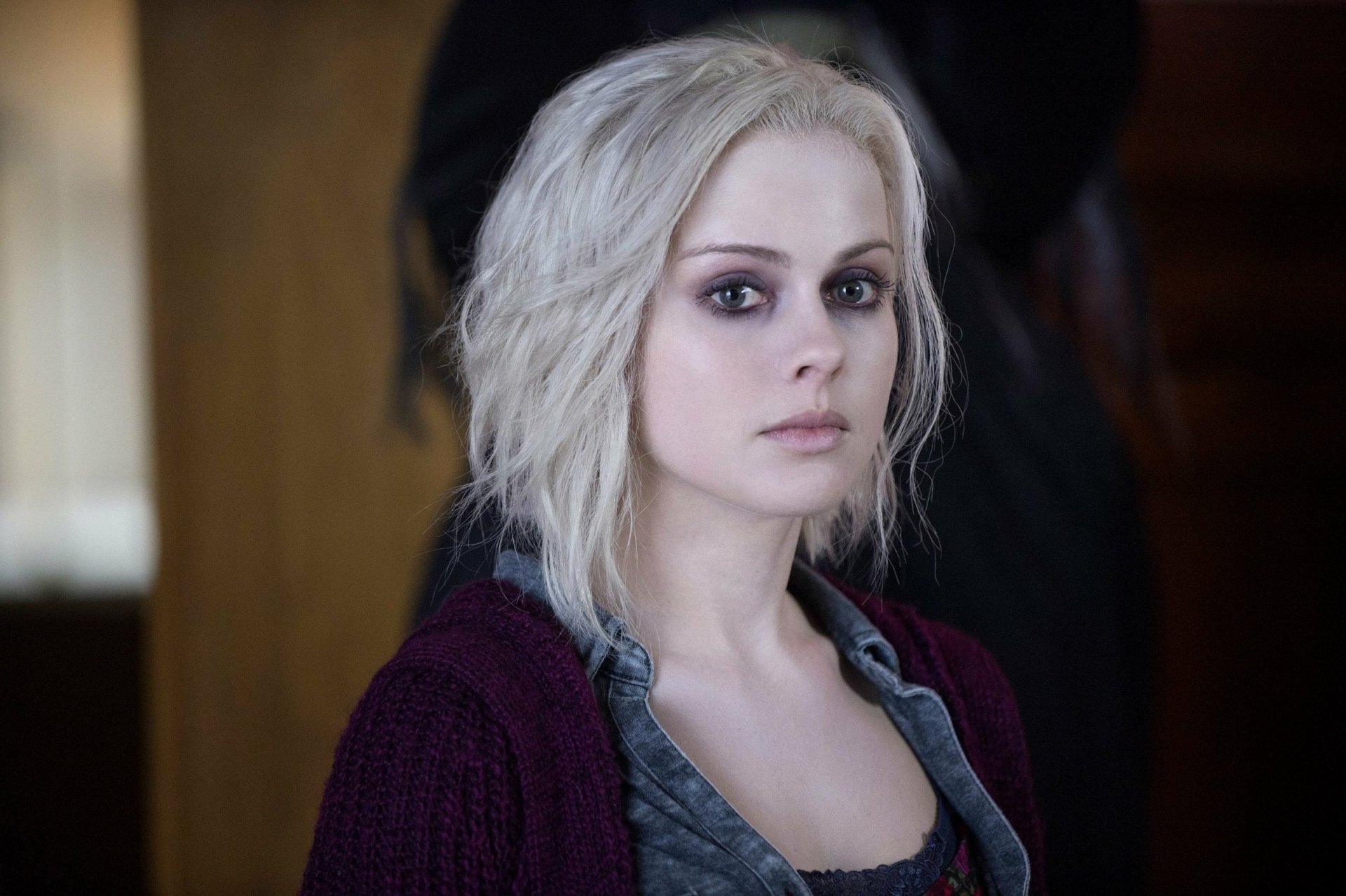 Rose McIver as iZombie: HD TV Show Wallpaper Spotlight