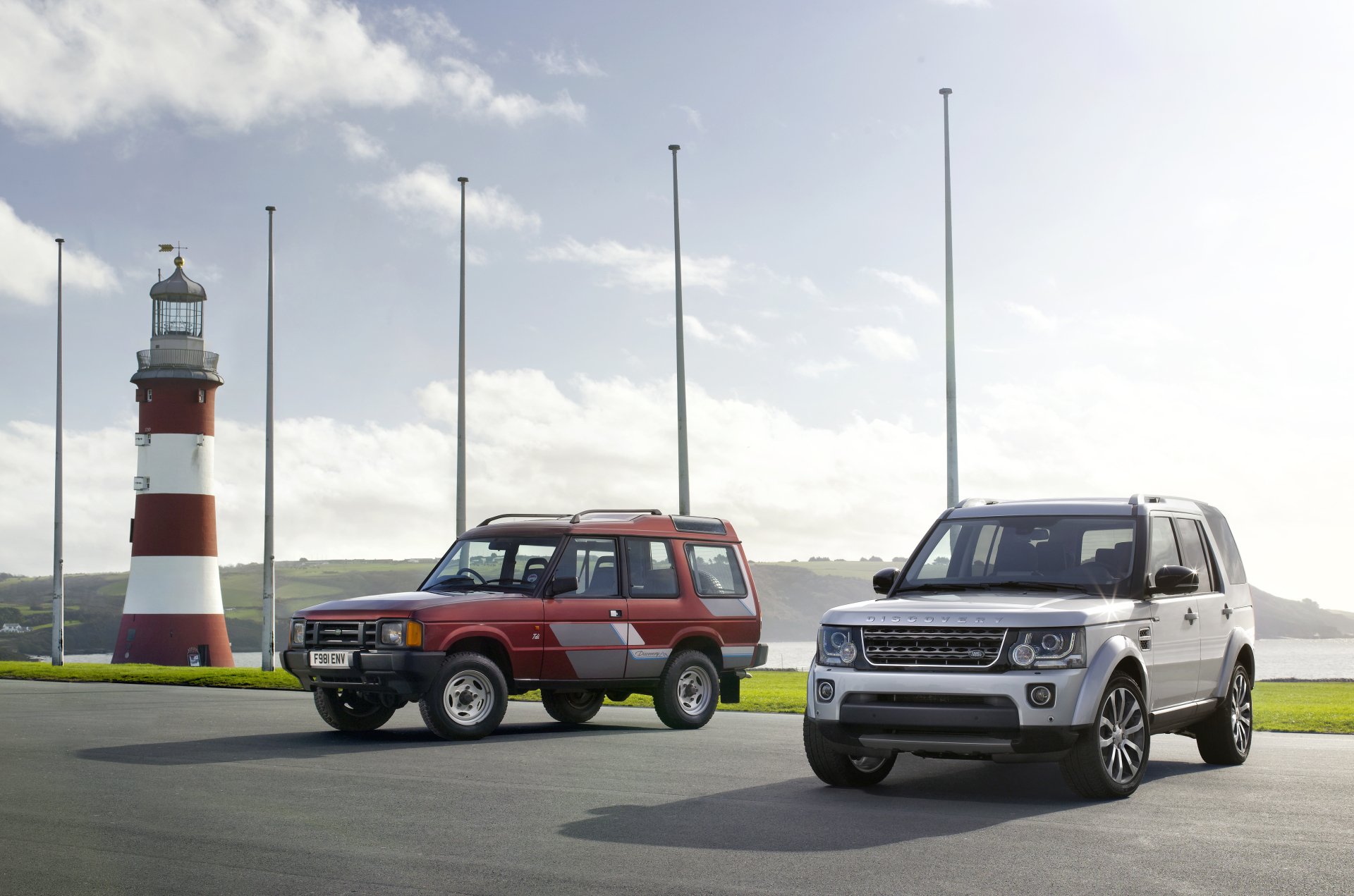 Download Vehicle Land Rover Discovery 4k Ultra HD Wallpaper