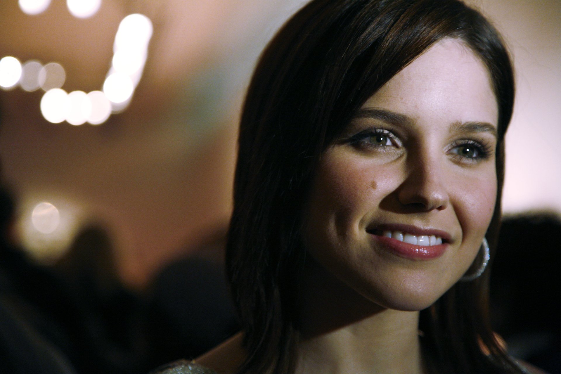 Download Celebrity Sophia Bush Hd Wallpaper