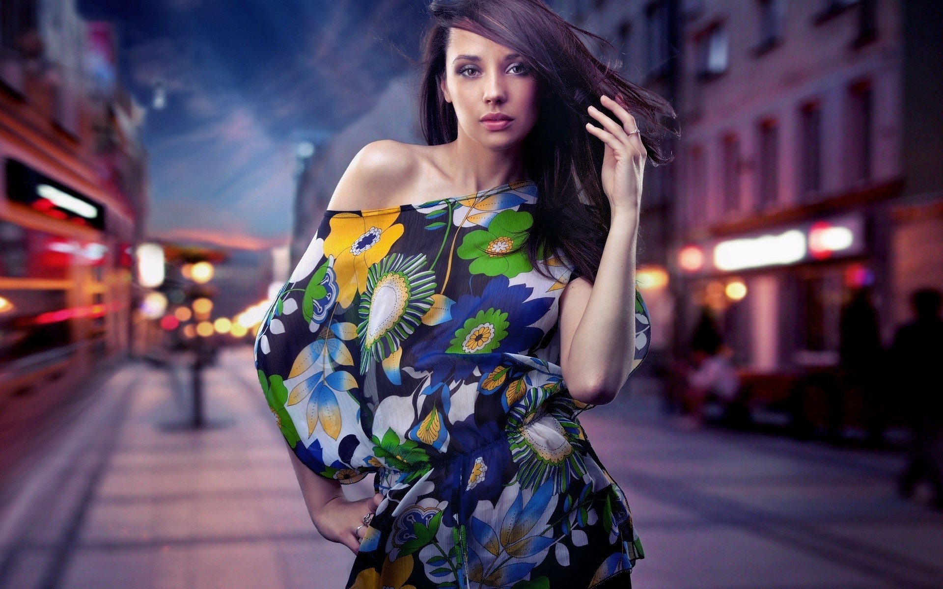 Download Woman Model HD Wallpaper