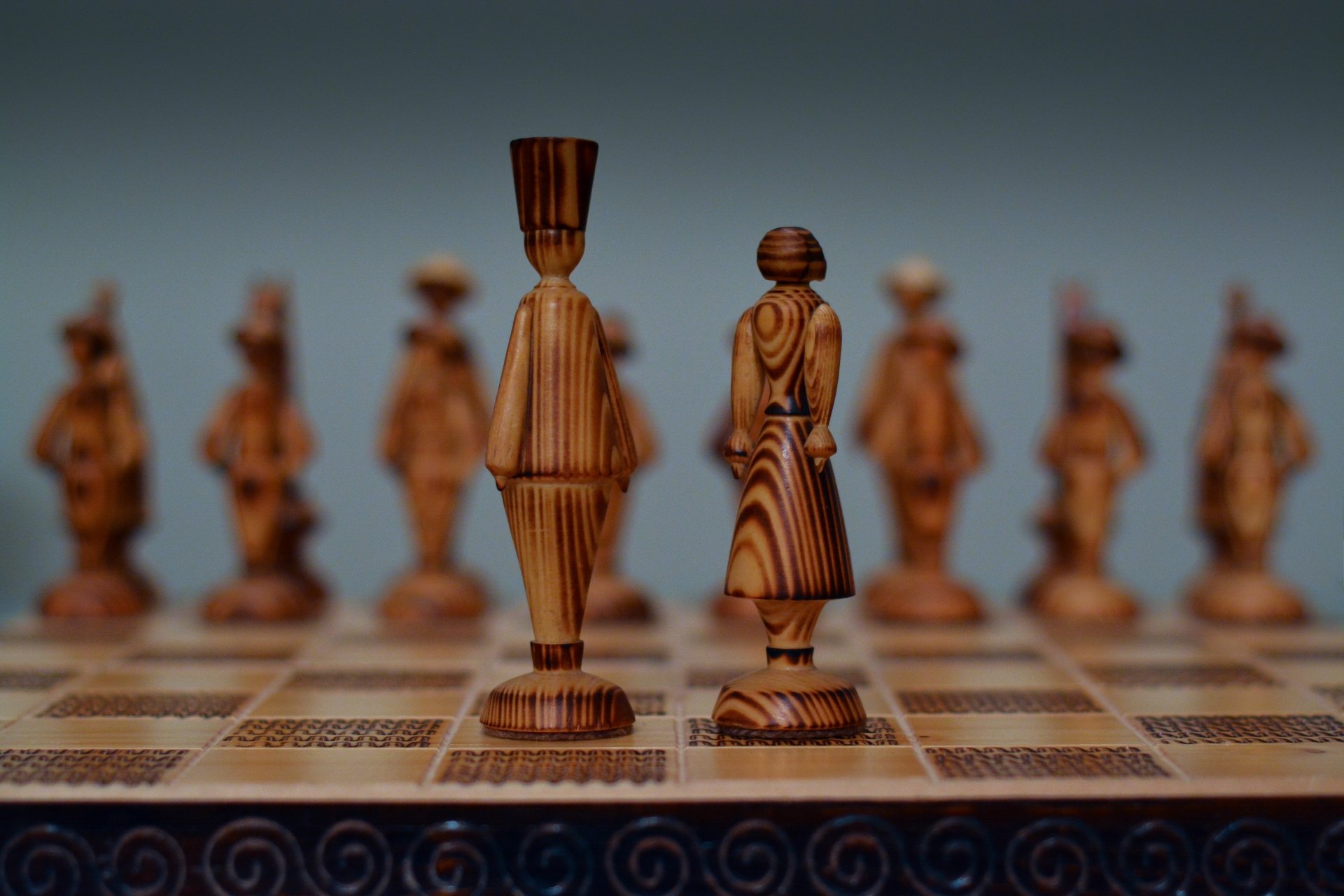 Masterful Moves: 4K Ultra HD Wooden Chess Artistry | 6000x4000 ...