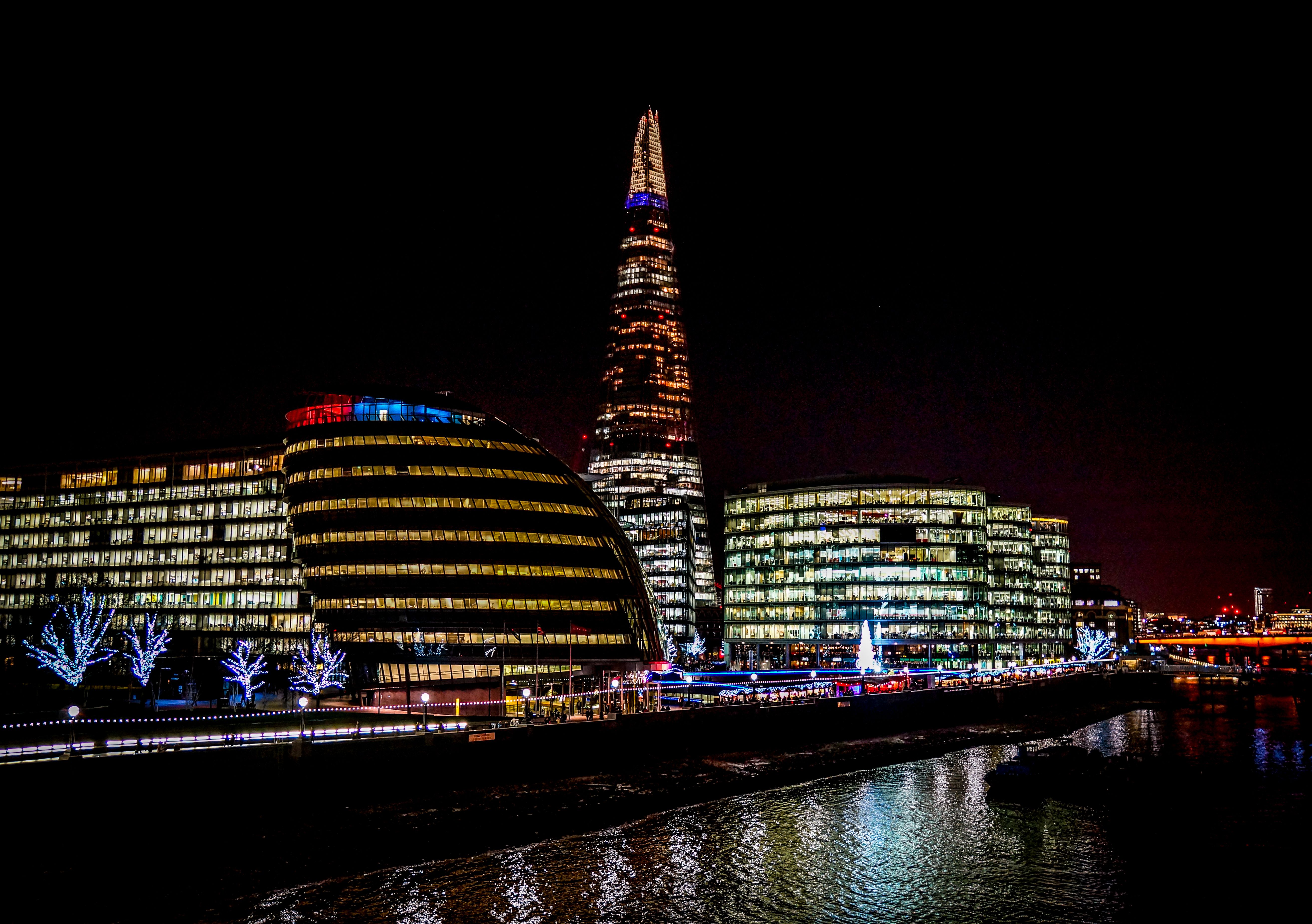 Download Light Building Night Man Made London 4k Ultra HD Wallpaper