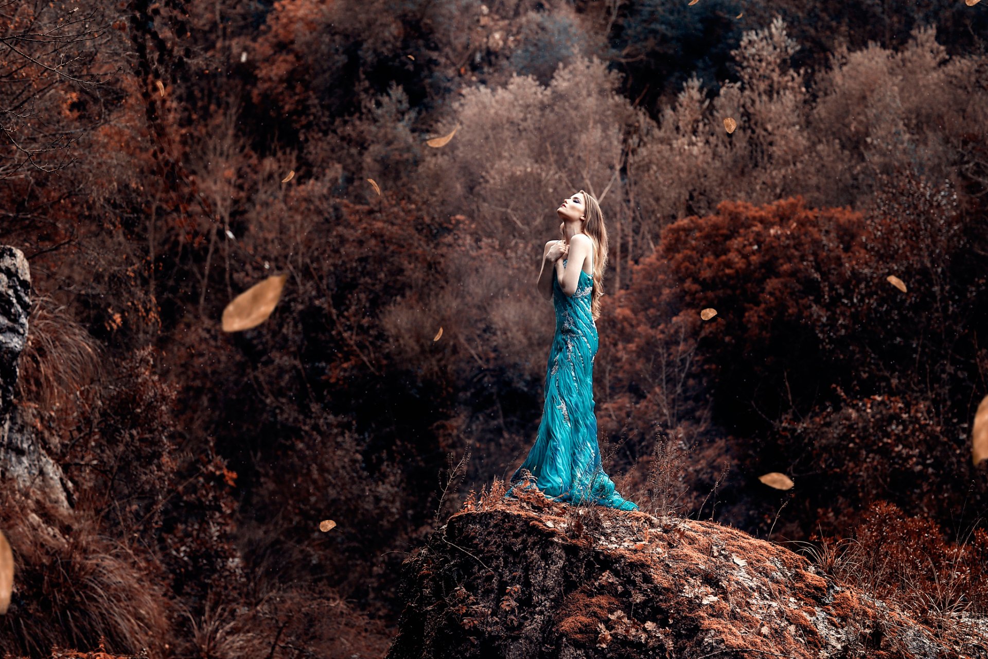 Download Leaf Blonde Dress Model Outdoor Fall Woman Mood Hd Wallpaper