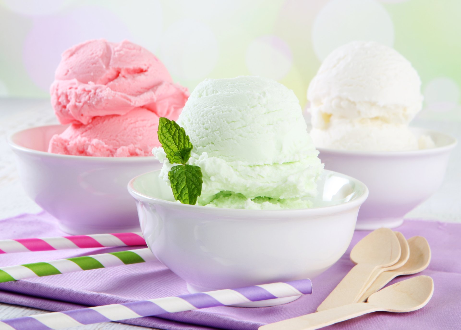 Delightful Ice Cream Treats | 4K Ultra HD Wallpaper