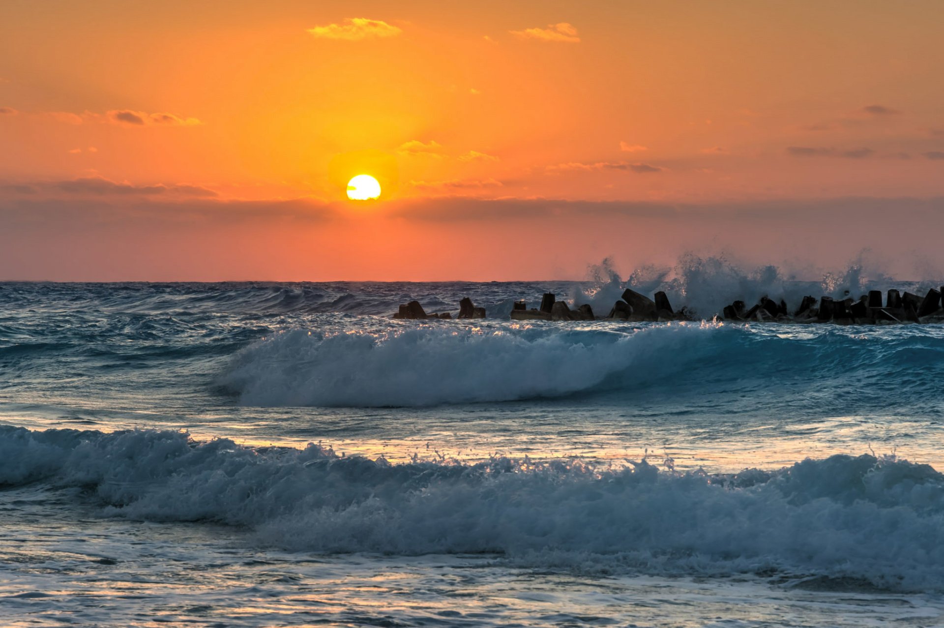 Download Horizon Sun Sky Sunset Wave Nature Ocean Ocean Waves HD Wallpaper