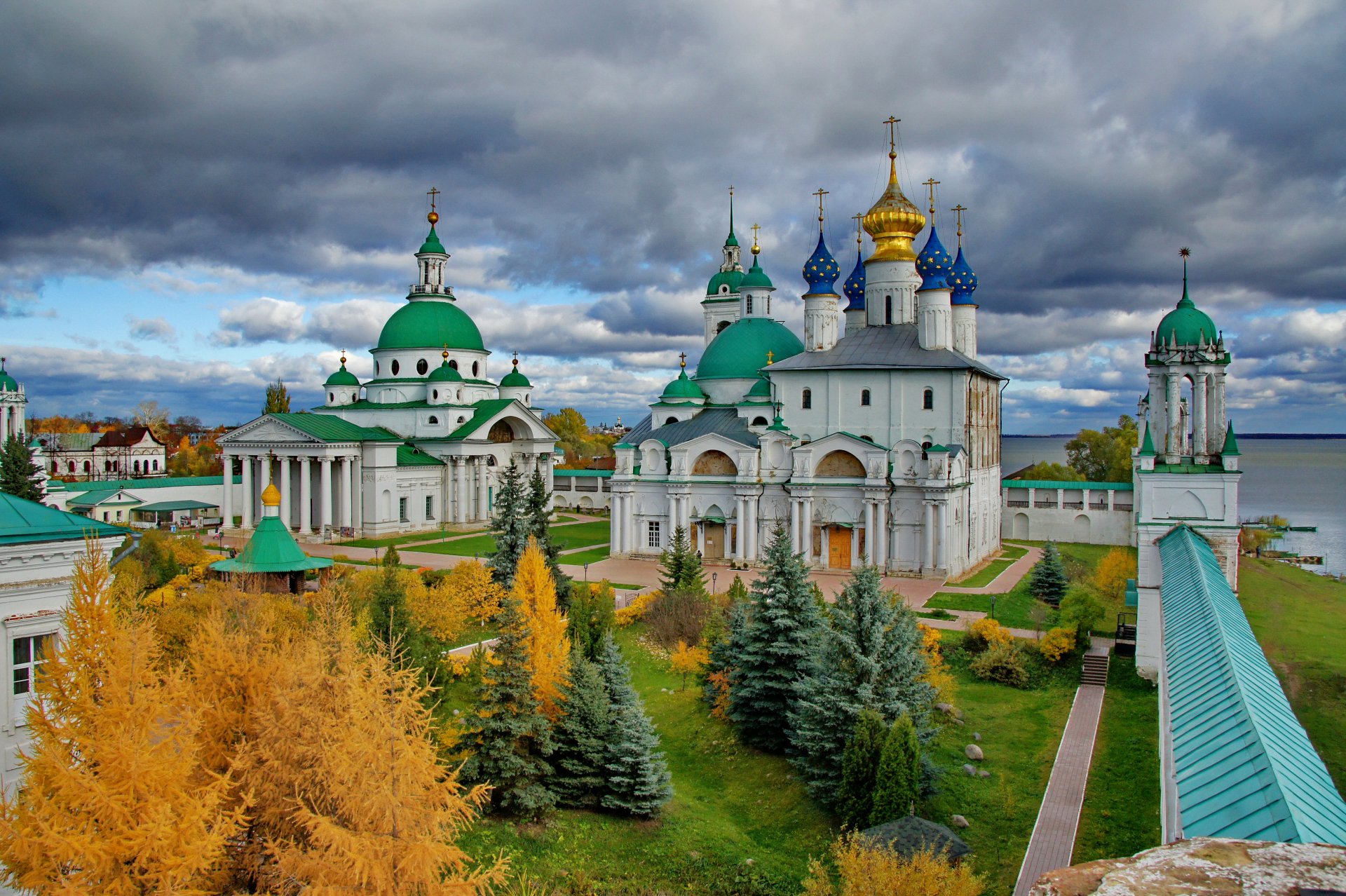 Download Tree Dome Cathedral Russia Man Made Religious Church HD Wallpaper
