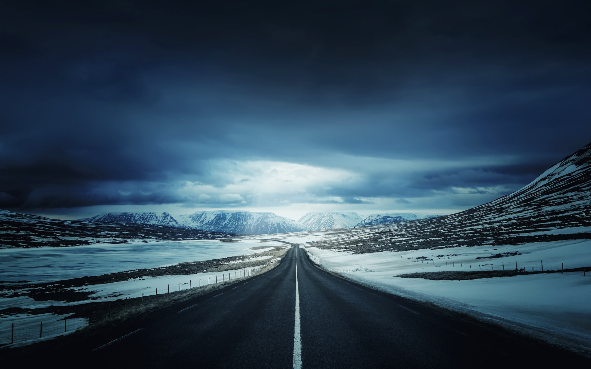 Winter Road Through Icelandic Landscapes - HD Wallpaper
