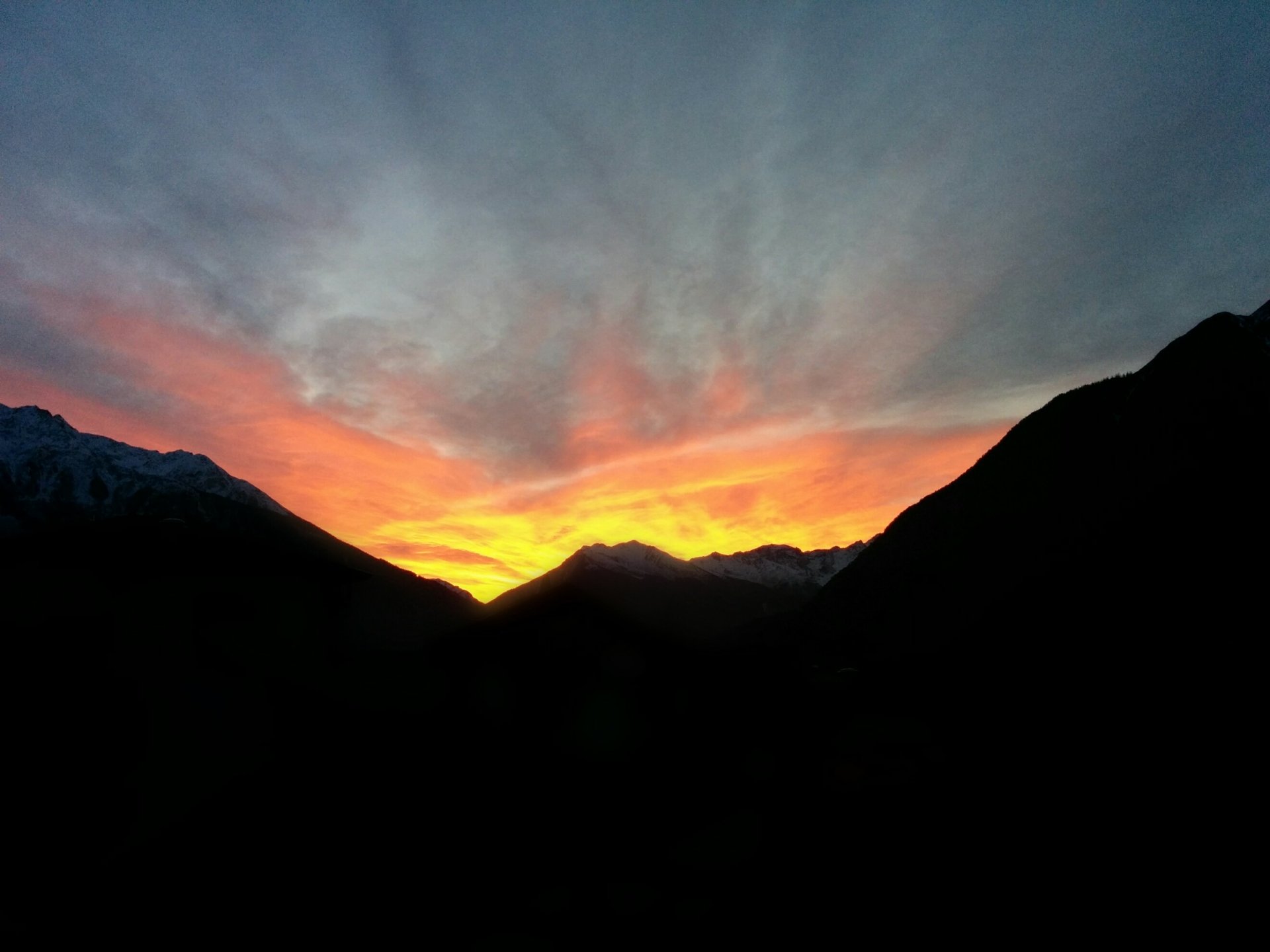 sunset in Austria by egoshootersucht | 2643x1982 | Wallpaper Abyss