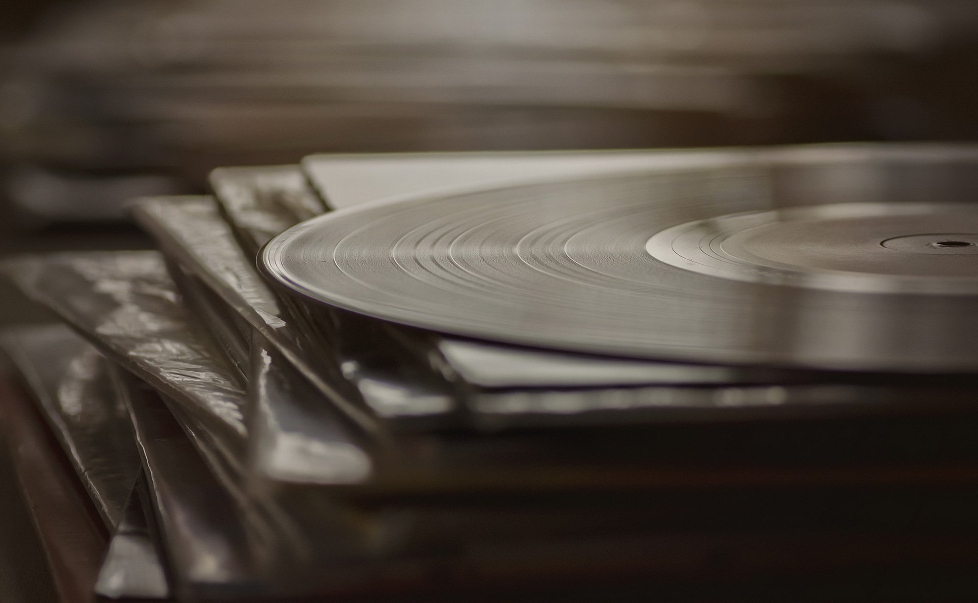 Download Black & White Close-up Music Record HD Wallpaper