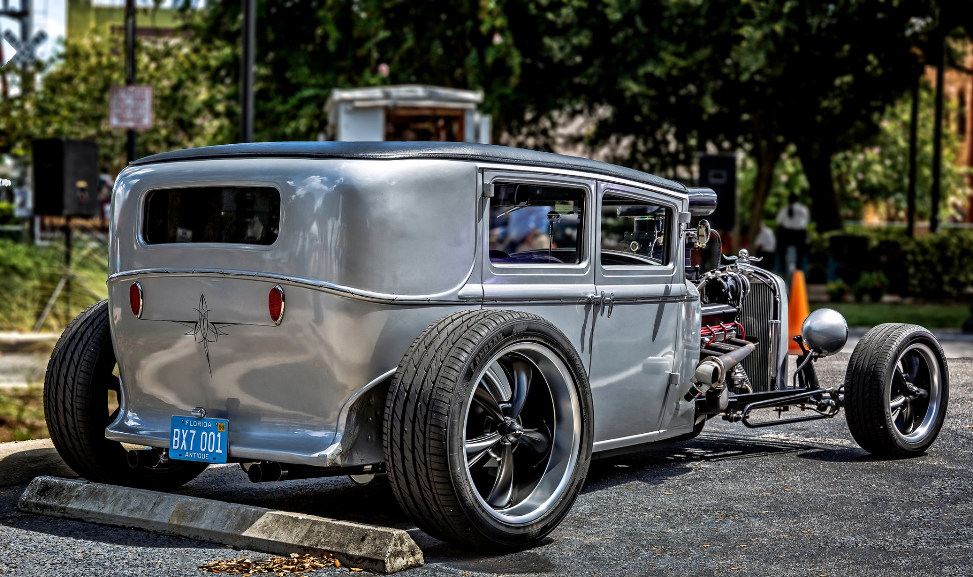 Custom Hot Rod Classic | HD Car Wallpaper Showcase