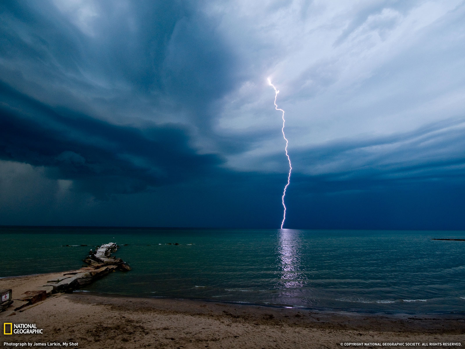 Lightning Wallpaper and Background Image | 1600x1200 | ID:726996 ...