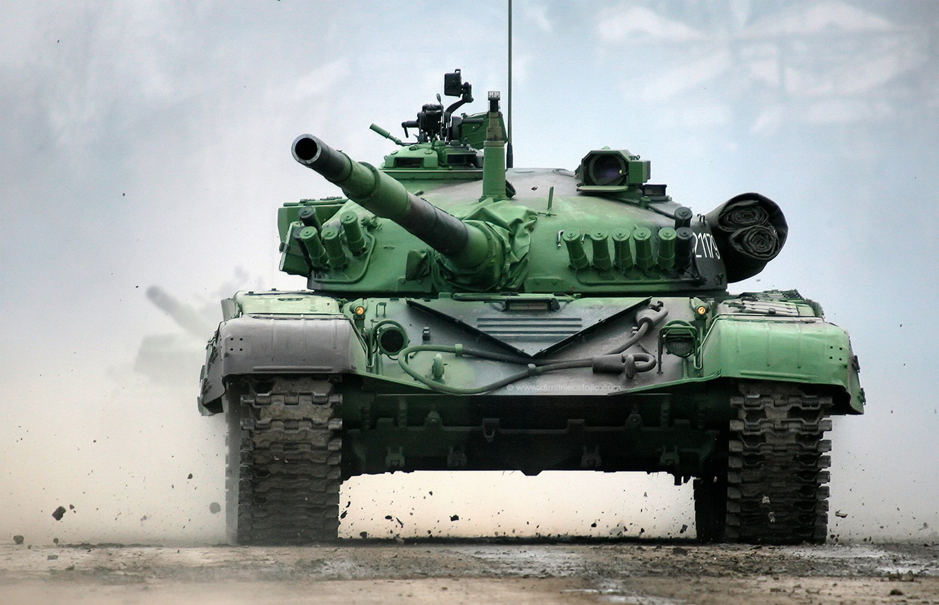 M-84 Military Tank HD Wallpaper – Power and Precision in Motion