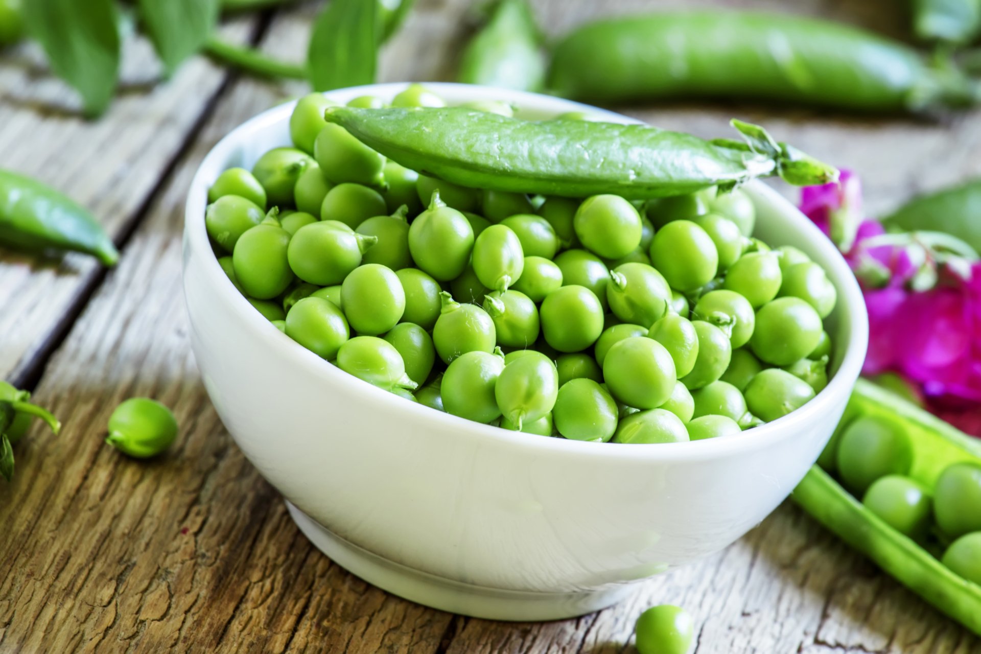 Download Food Pea 4k Ultra HD Wallpaper