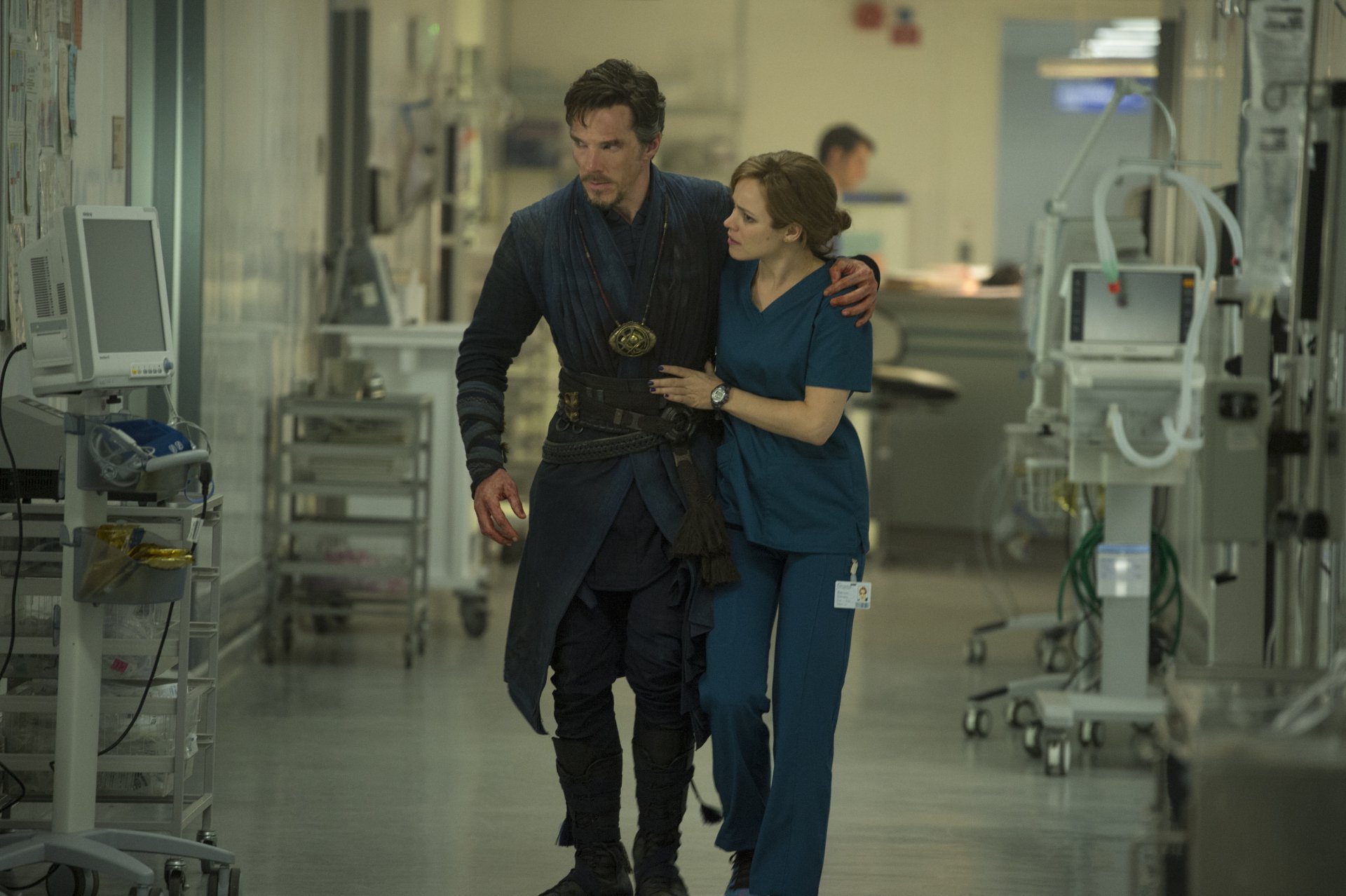 Doctor Strange: A 4K Ultra HD Moment with Rachel McAdams and Benedict ...