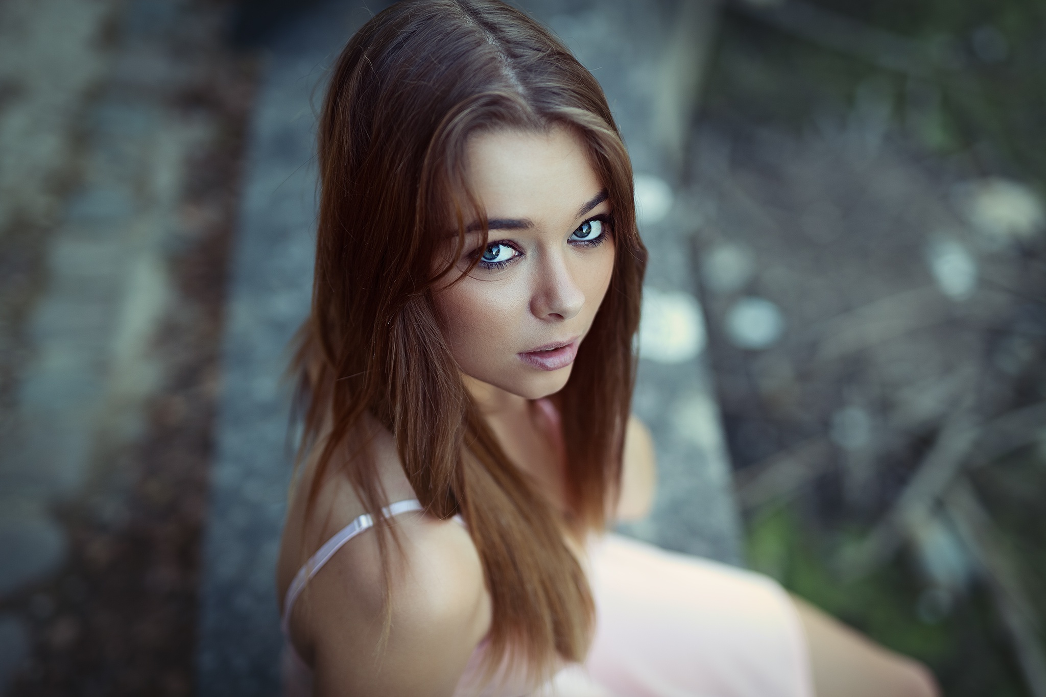 Download Blue Eyes Brunette Woman Model HD Wallpaper by Maxime Prokaz