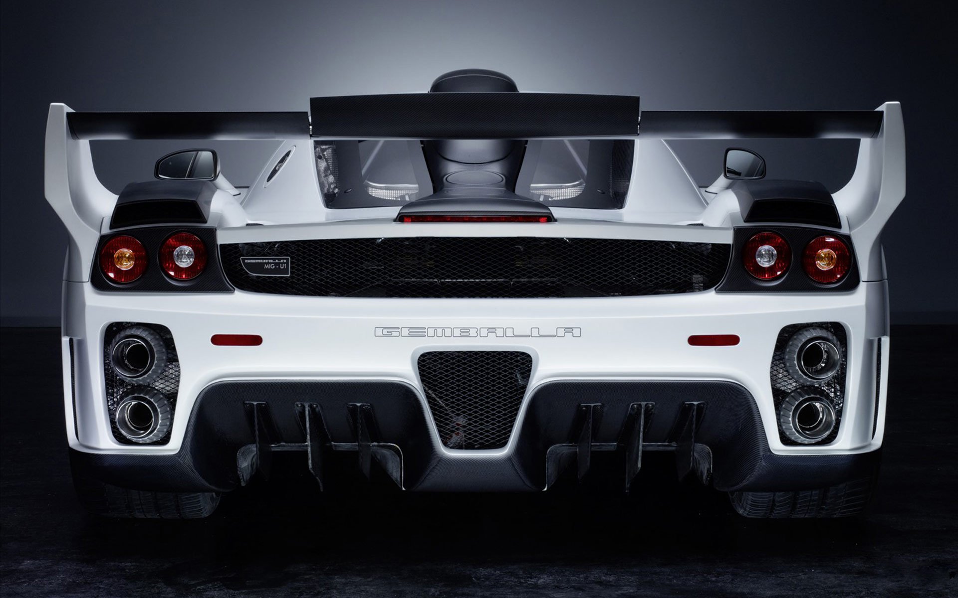 Ferrari HD Wallpaper: Sleek Power