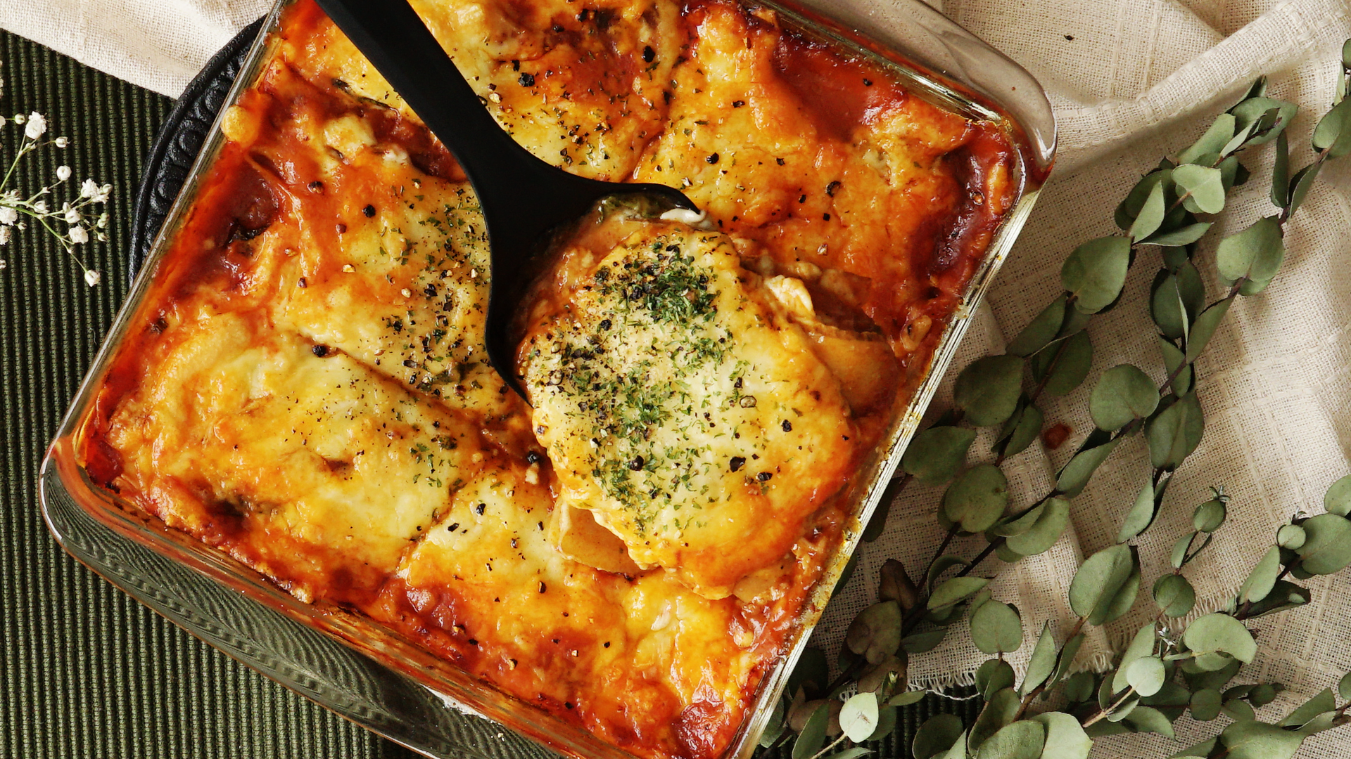 Download Meal Food Lasagna HD Wallpaper