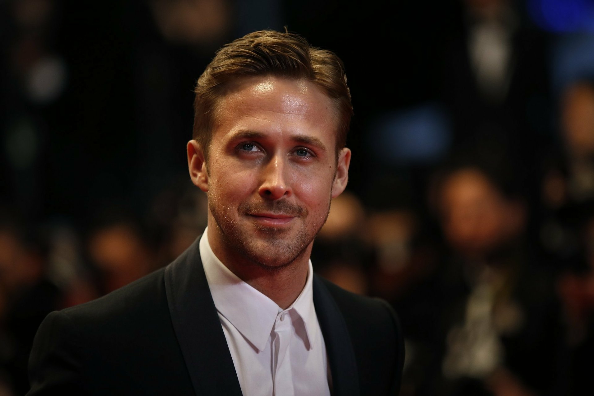 Download Actor Celebrity Ryan Gosling HD Wallpaper