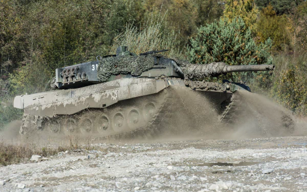 Download Military Leopard 2 HD Wallpaper
