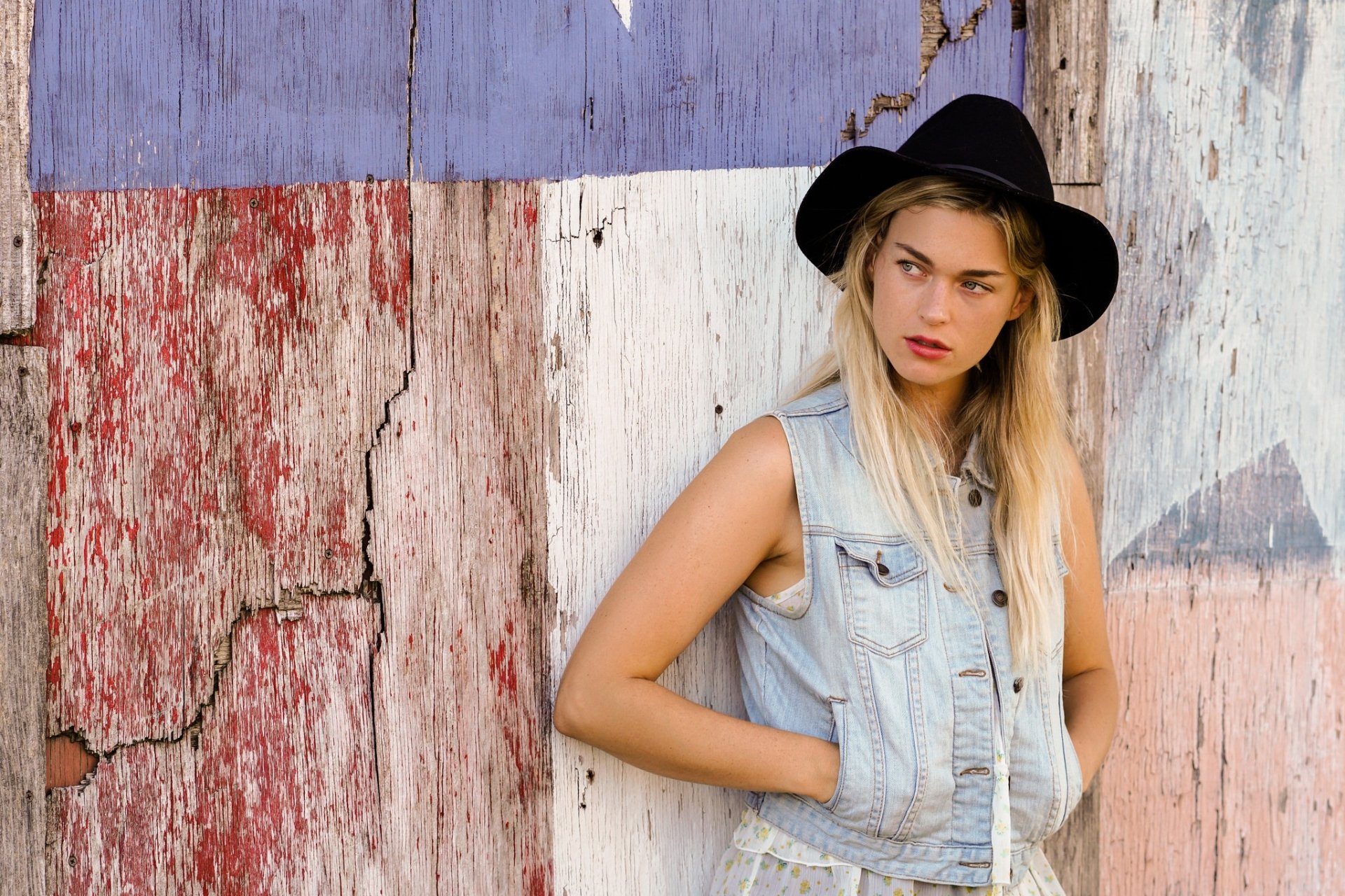 Blonde Model in Fedora — Lipstick Glam HD Wallpaper by Allen Ramlow ...