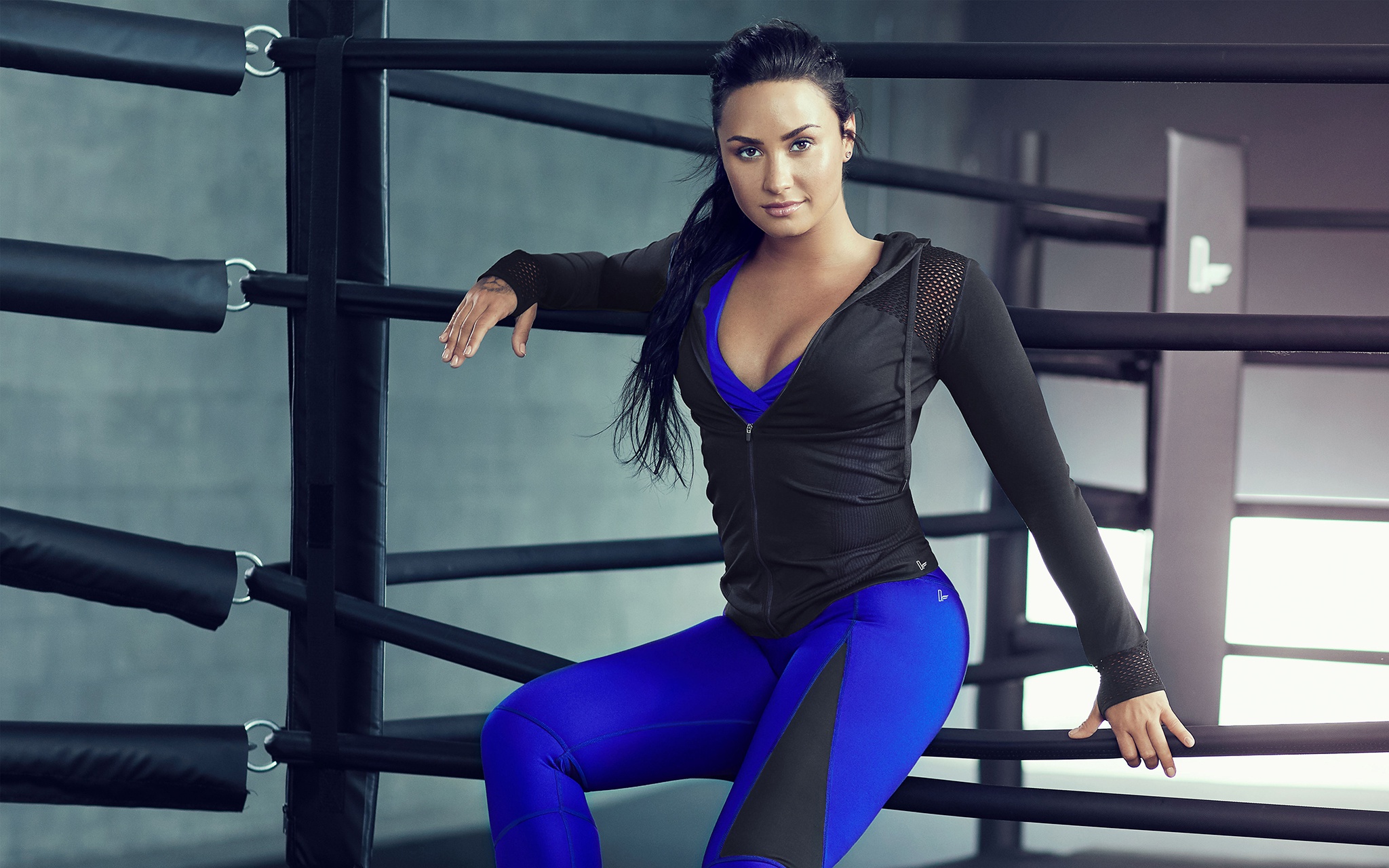 Demi Lovato Hot Wallpaper