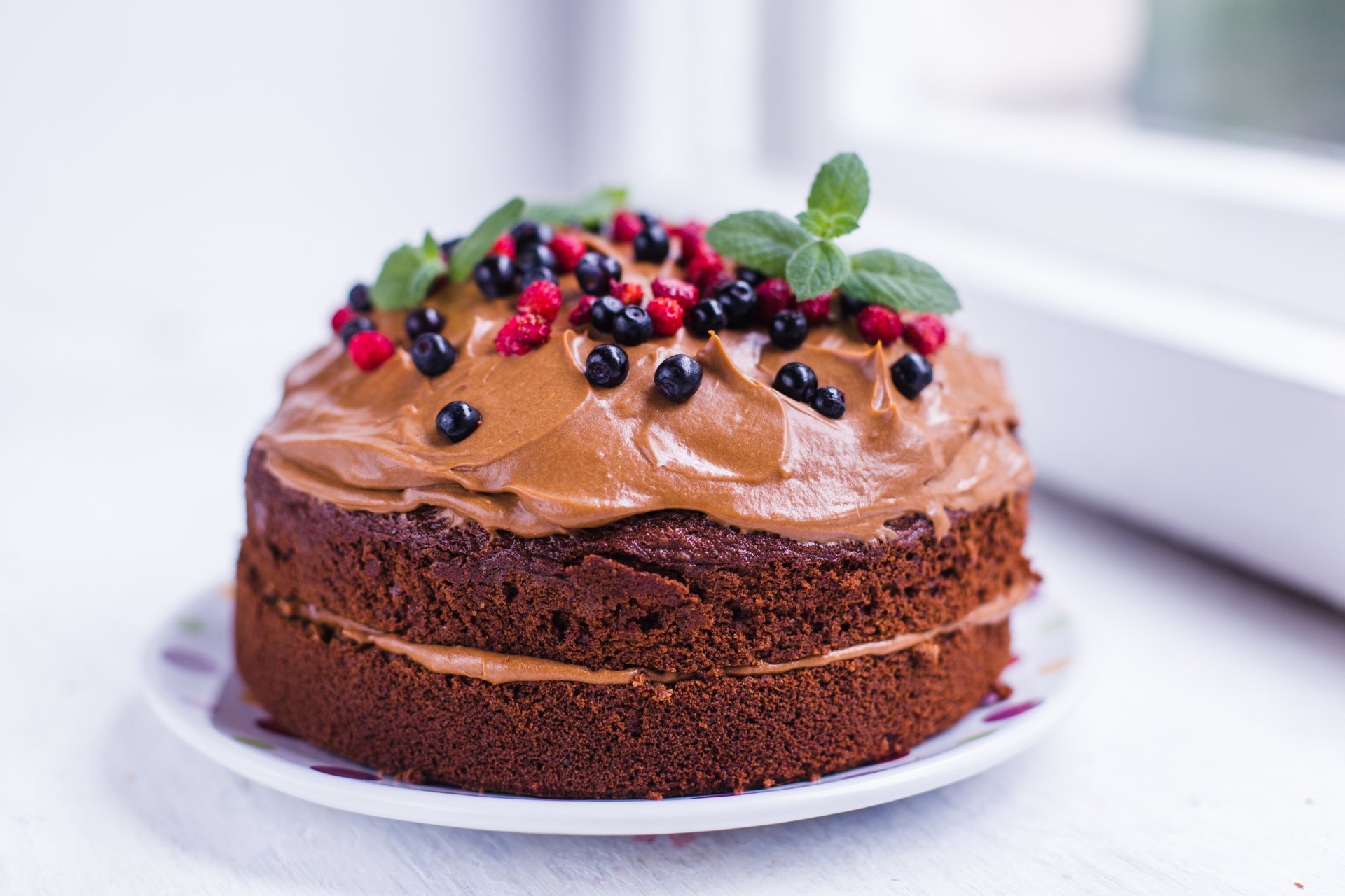 Download Berry Chocolate Pastry Food Cake 4k Ultra HD Wallpaper
