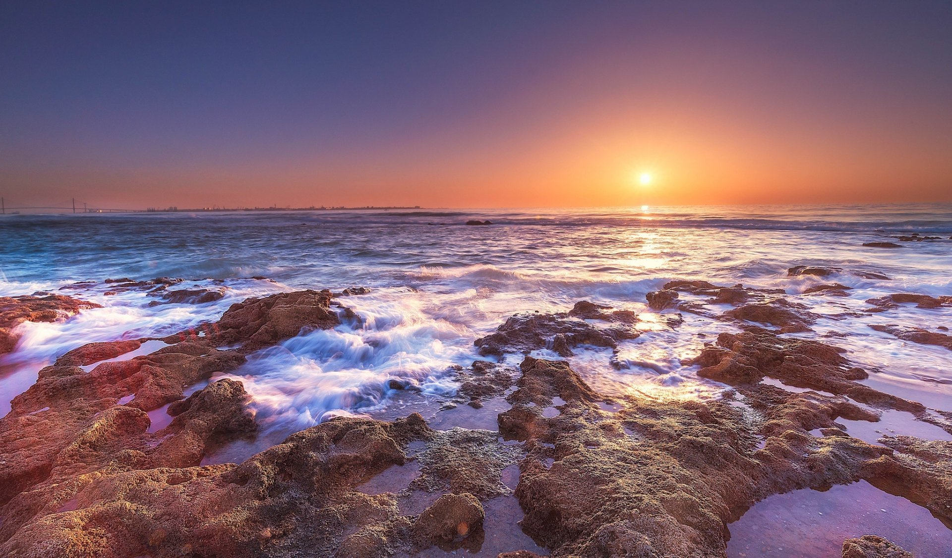 Sunrise Over the Ocean Horizon — HD Nature Wallpaper | 2048x1201 ...