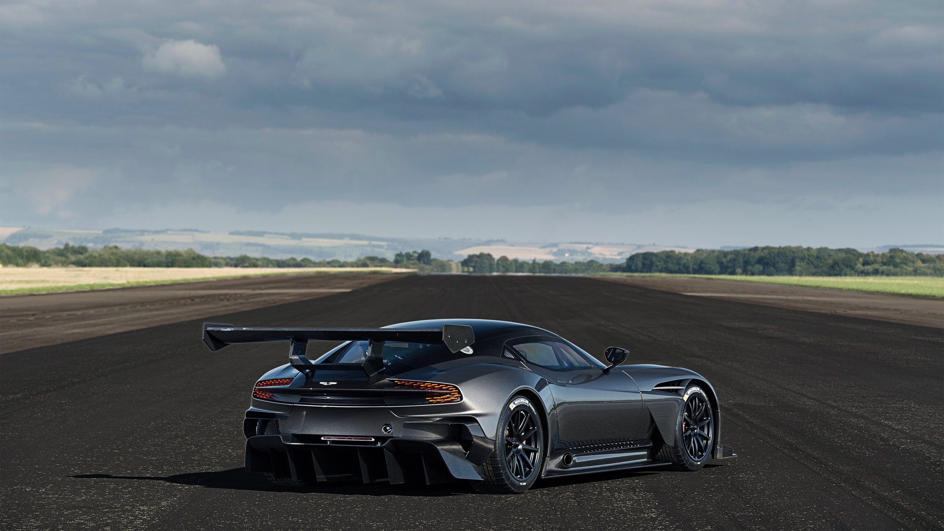 Download Race Car Hypercar Aston Martin Vehicle Aston Martin Vulcan 4k ...