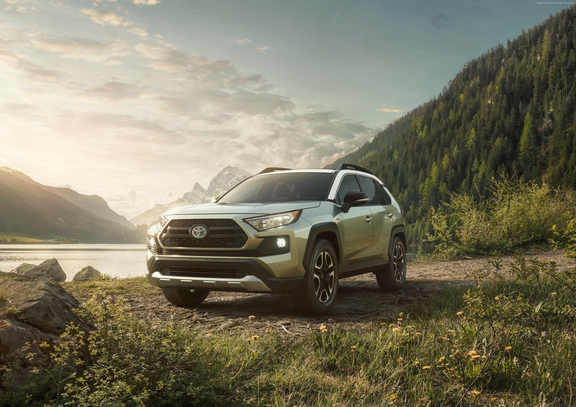 Download Vehicle Toyota RAV4 HD Wallpaper