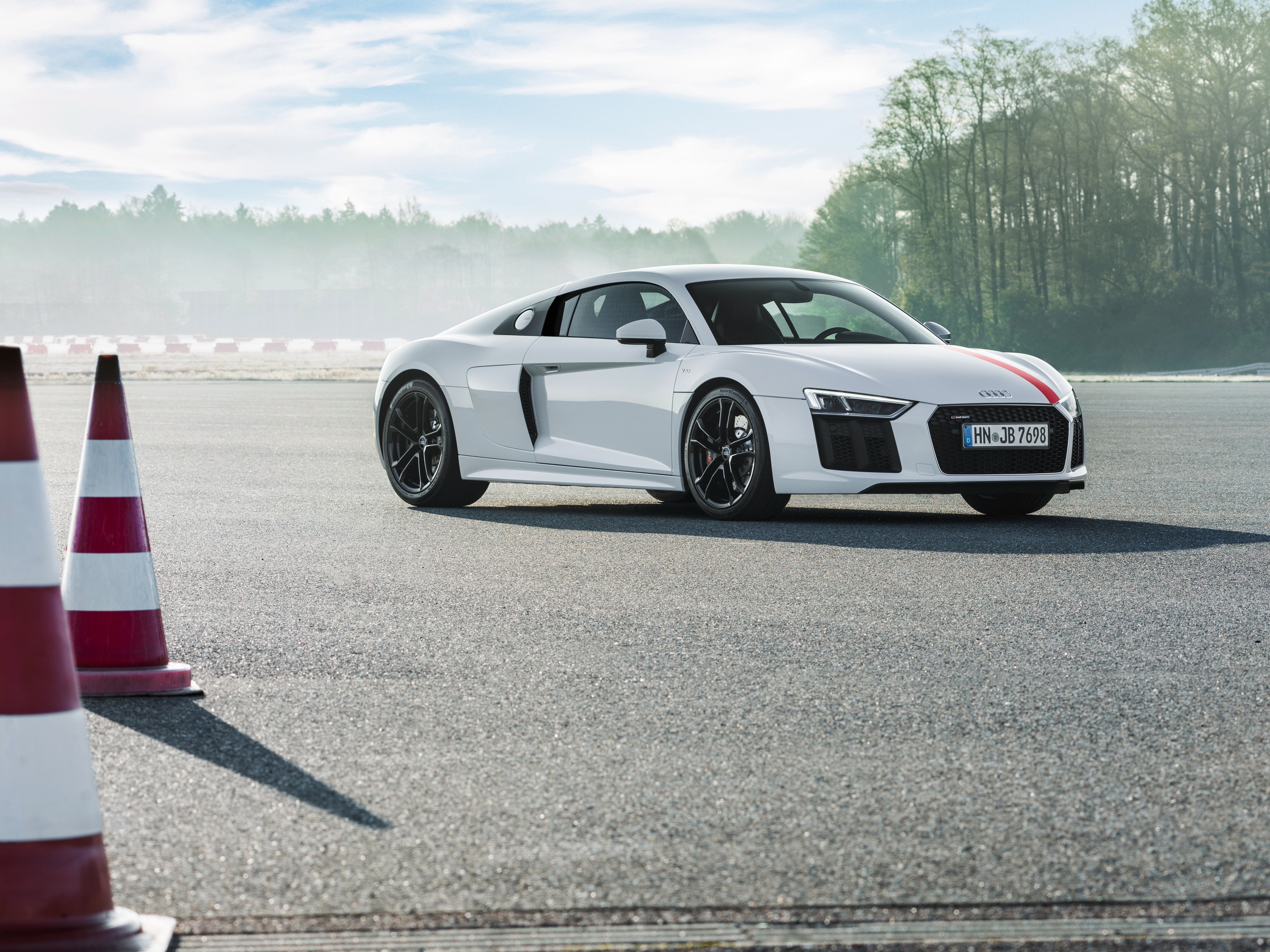 Download White Car Car Audi Audi R8 Vehicle Audi R8 V10 4k Ultra HD ...