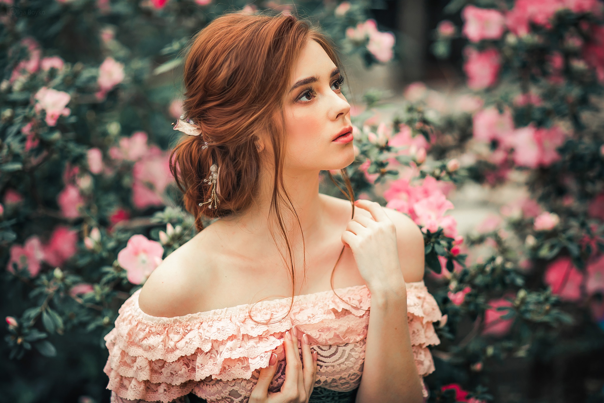 Enchanting Redhead Model with Brown Eyes in Blooming Garden - HD Wallpaper