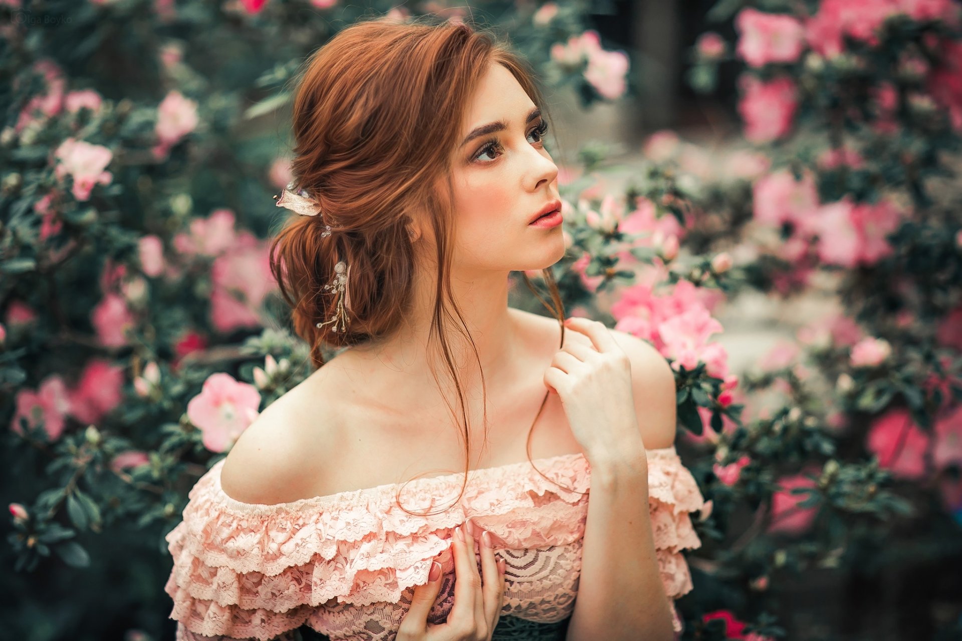 Enchanting Redhead Model with Brown Eyes in Blooming Garden - HD Wallpaper