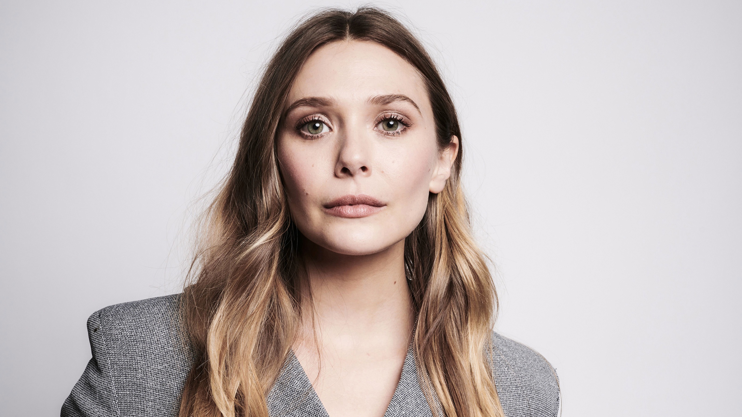 Download Blonde American Actress Celebrity Elizabeth Olsen HD Wallpaper