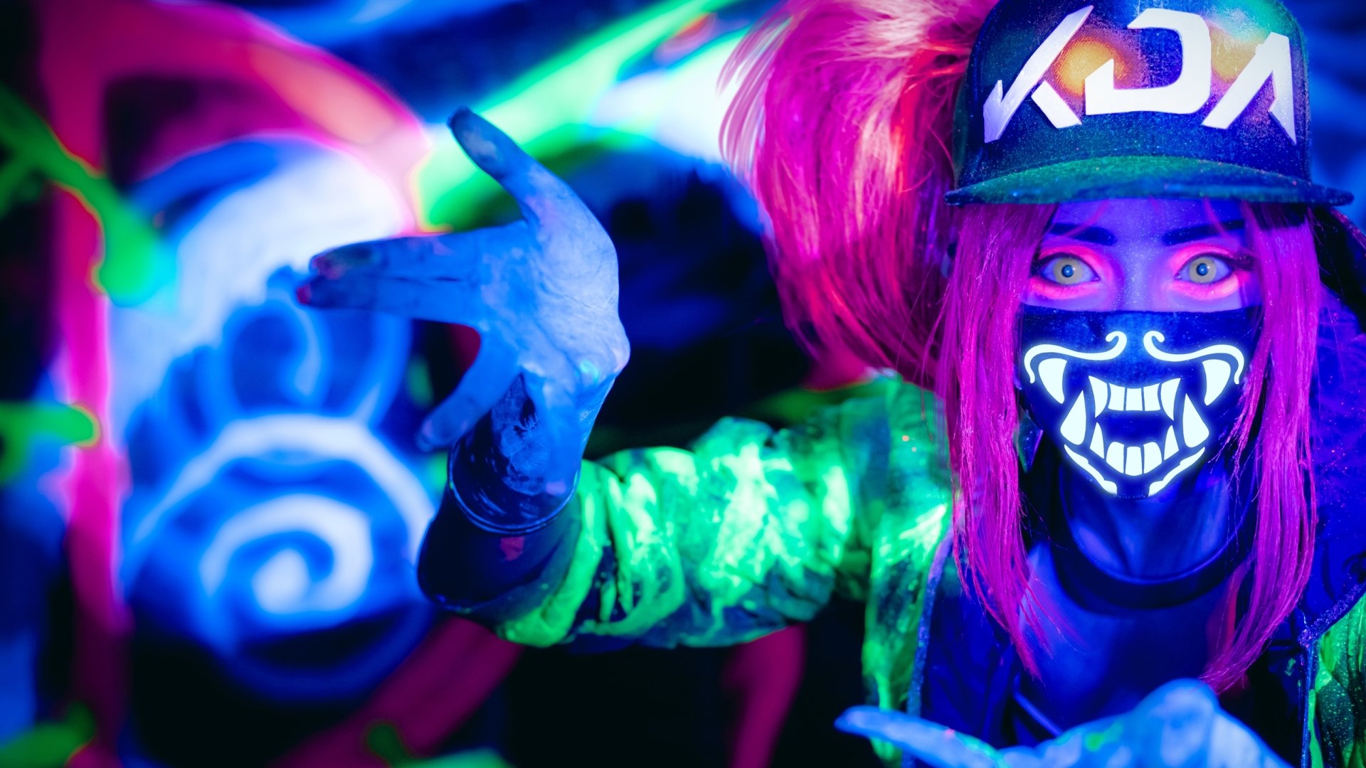 K/DA Akali Cosplay HD Wallpaper: Neon League of Legends Woman Power ...